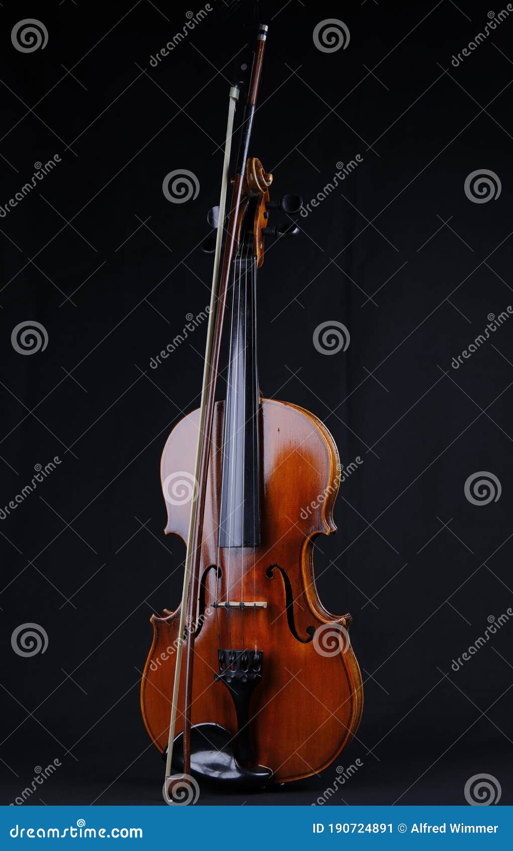 A Violin with Violin Bow on Black Background Stock Image - Image of ...