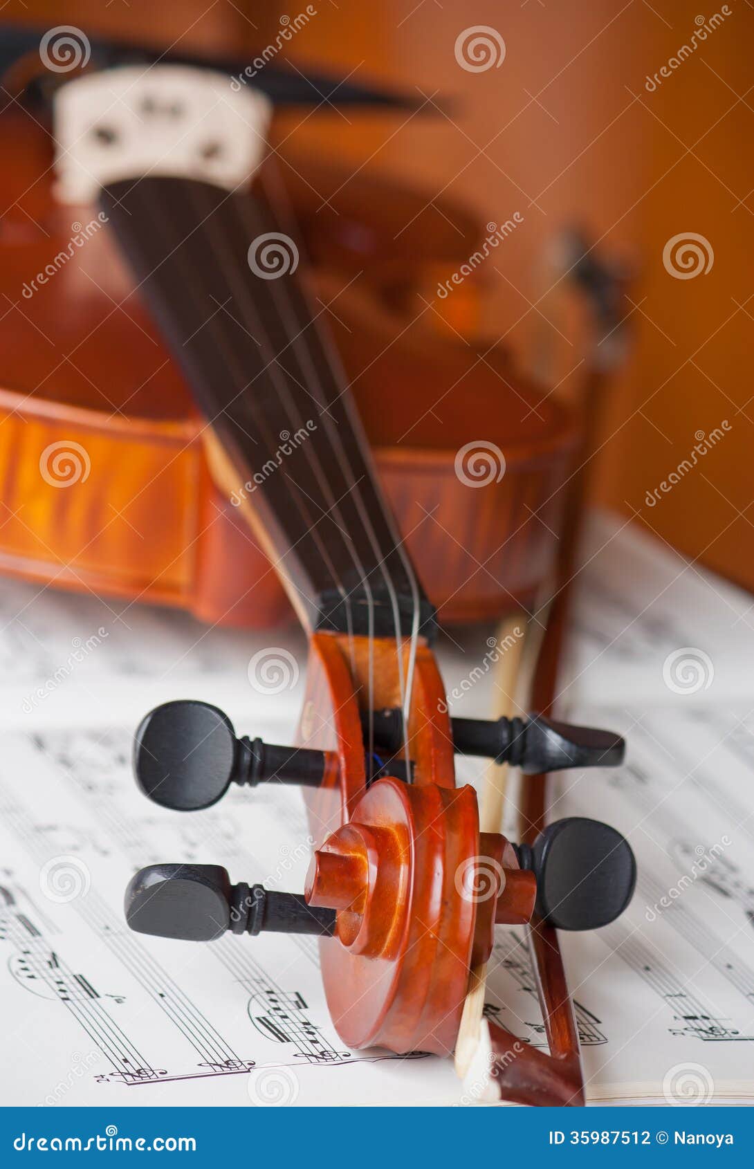 Violin and fiddle stock photo. Image of tone, instrument - 35987512
