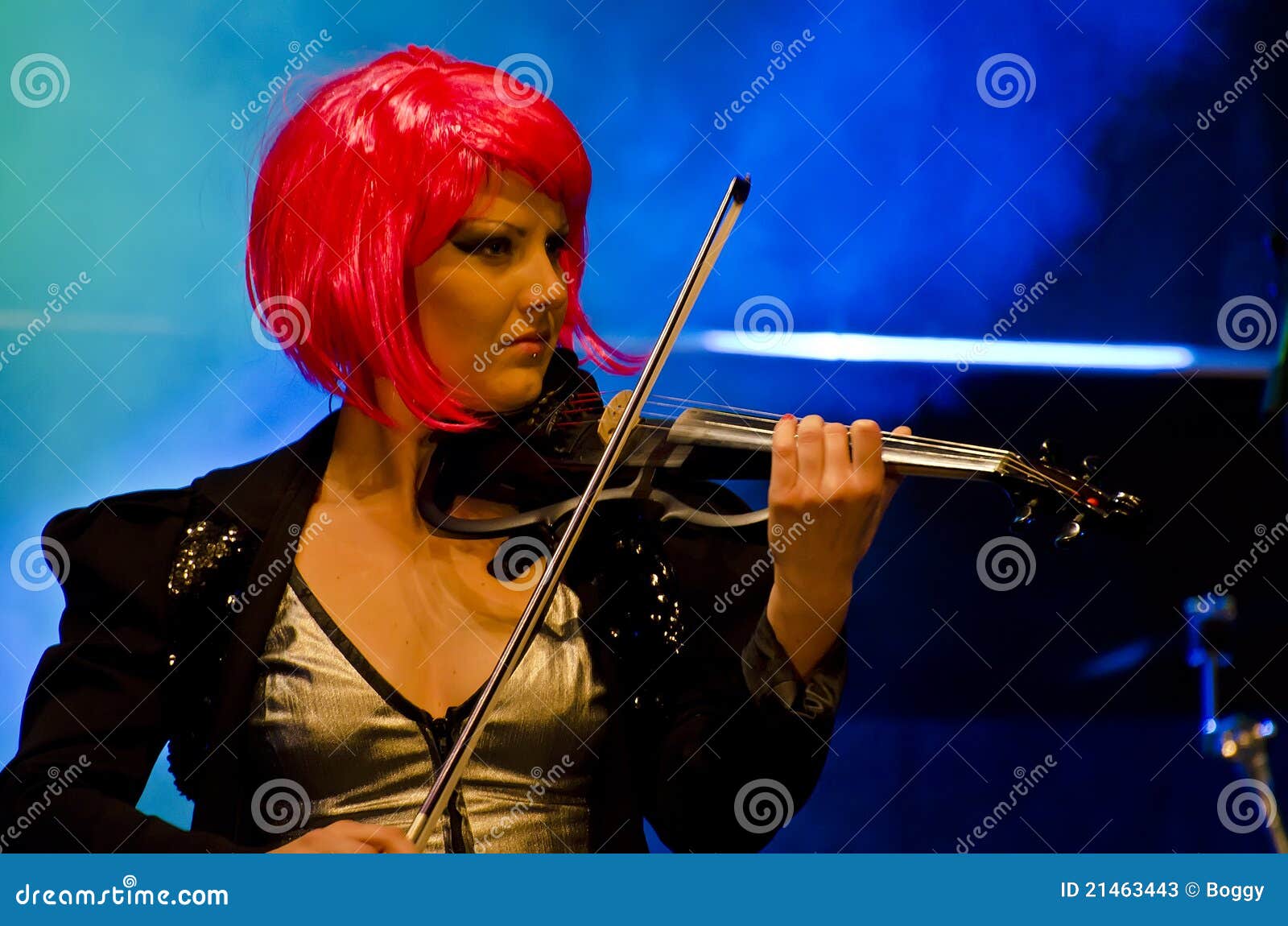 Violin player editorial stock photo. Image of classical - 21463443