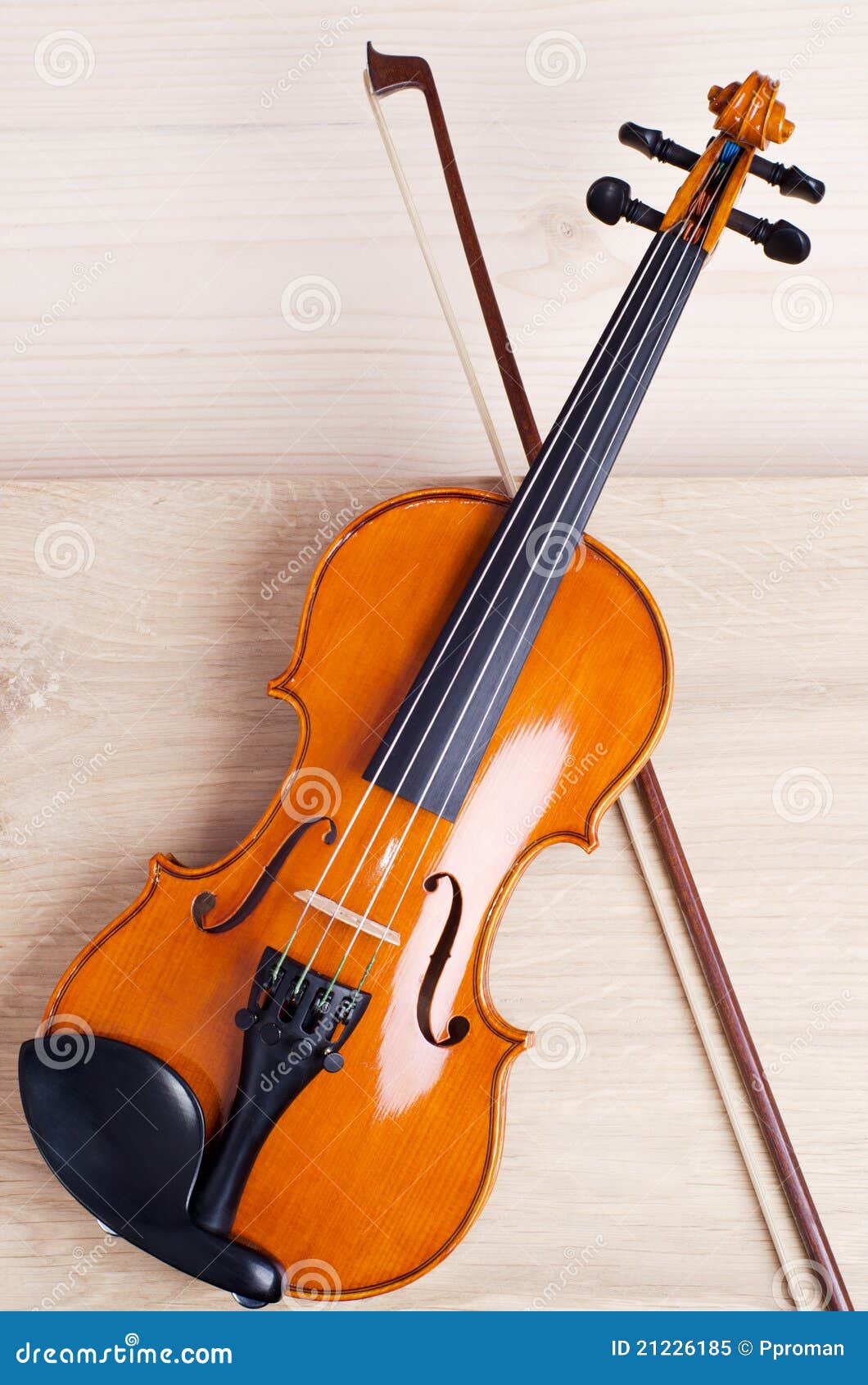 Violino immagine stock. Immagine di spina, turbinio, stringhe - 21226185