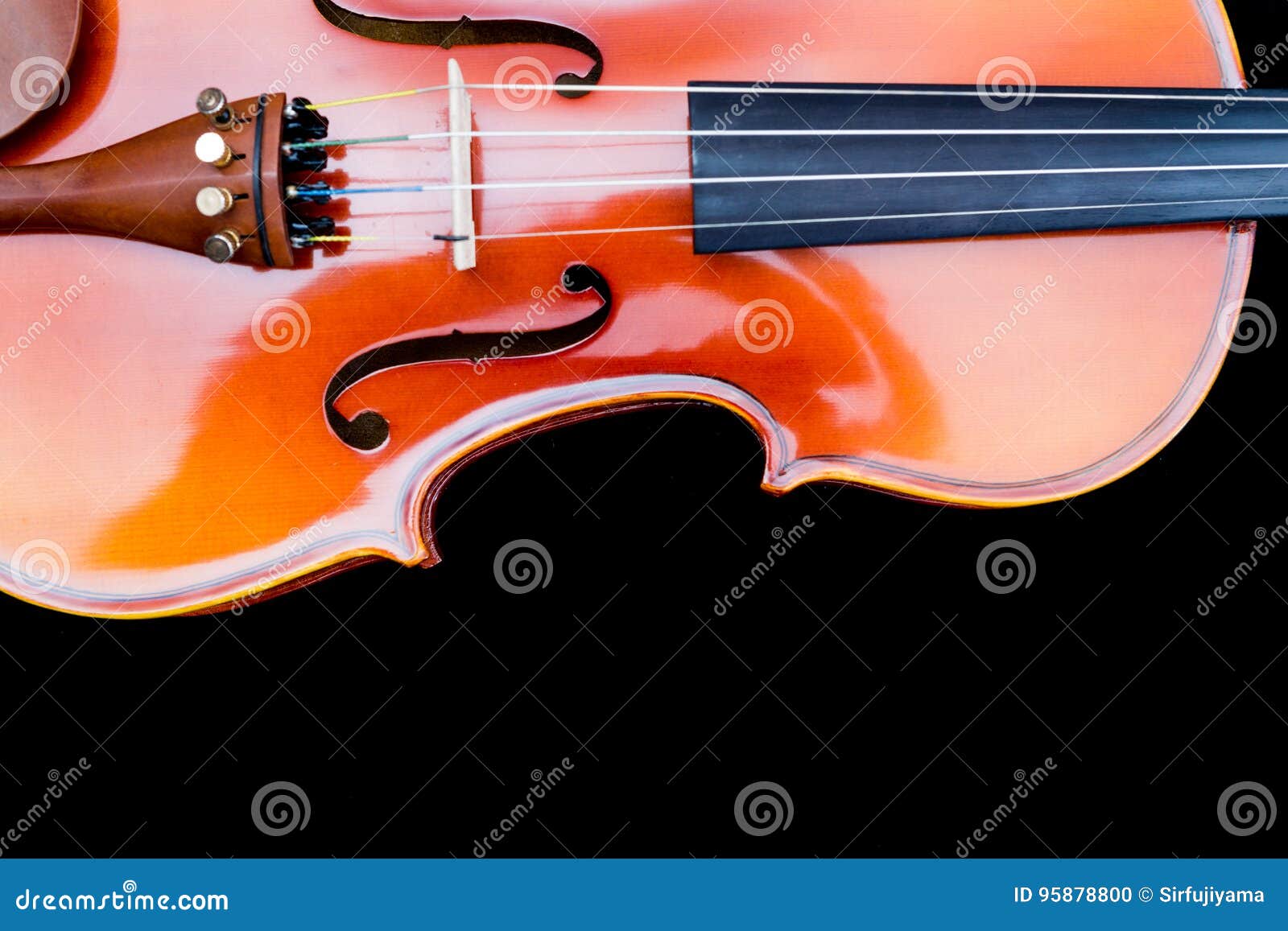 Viool stock foto. Image of klassiek, orkest, geïsoleerd - 95878800