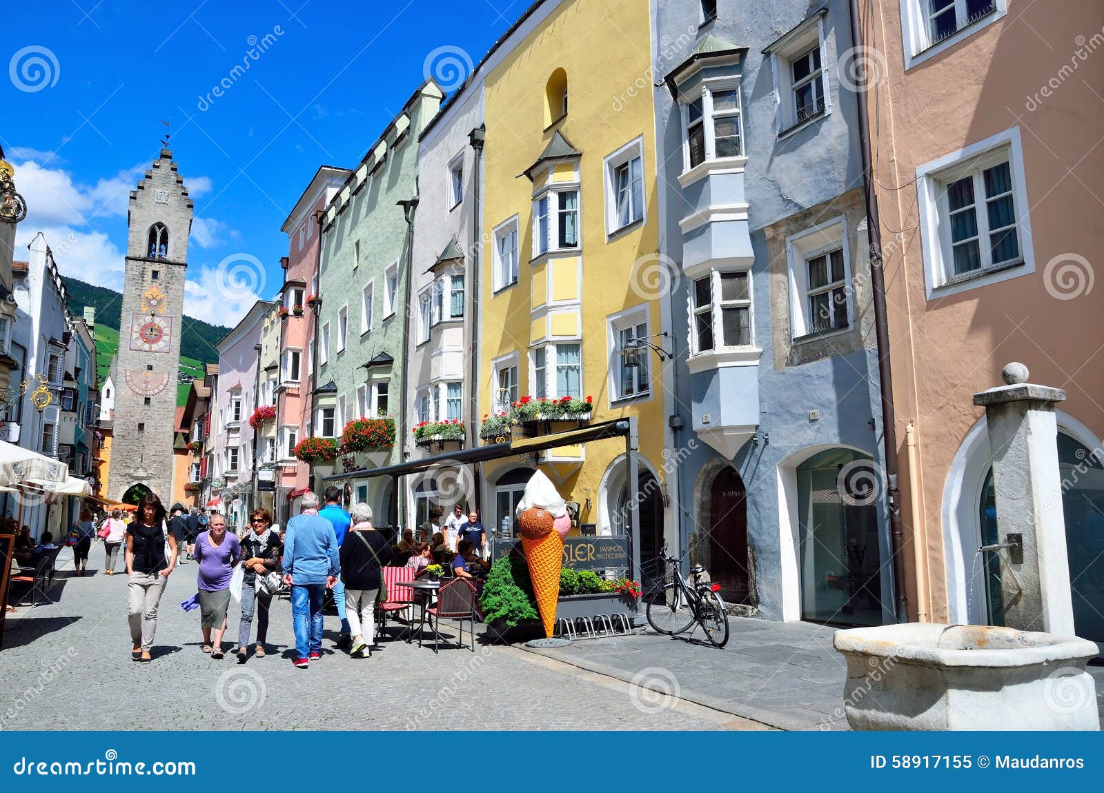 Vipiteno, italy editorial image. Image of building, houses - 58917155