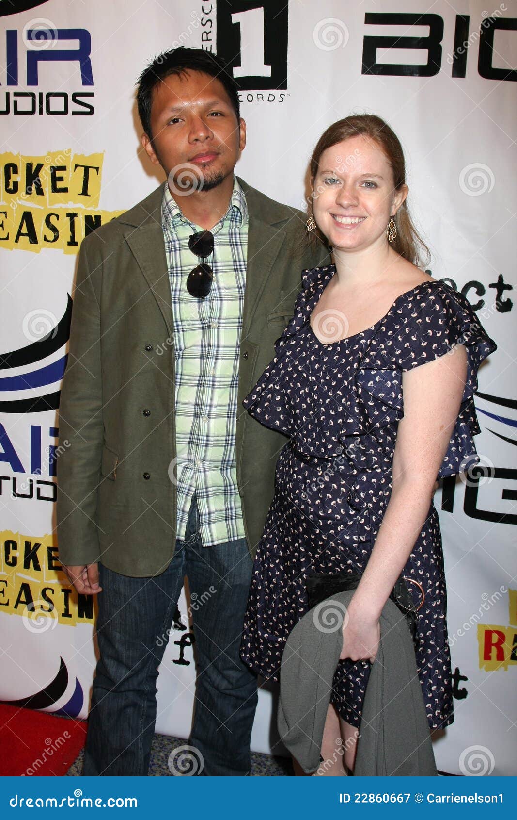 VIPs Arriving at the Premiere of Archie S Final Project Editorial ...