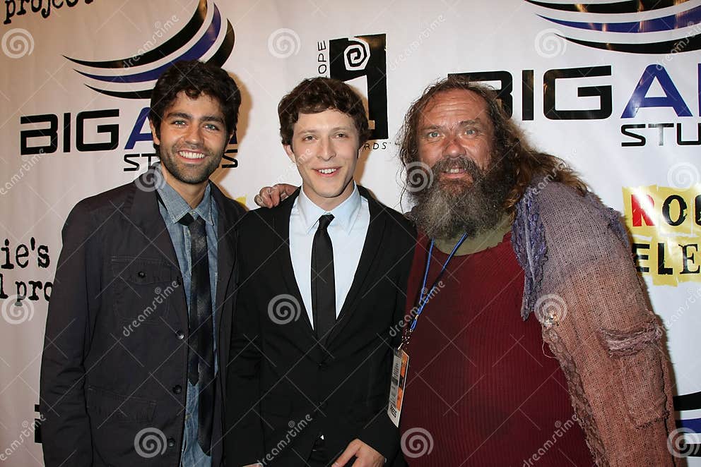 VIPs Arriving at the Premiere of Archie S Final Project Editorial ...