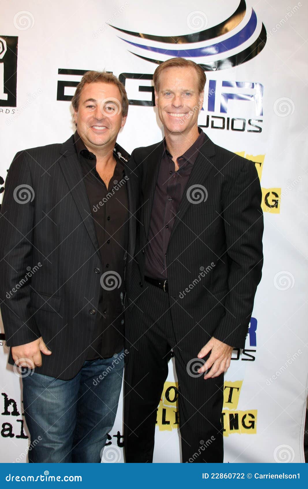 VIPs Arriving at the Premiere of Archie S Final Project Editorial ...