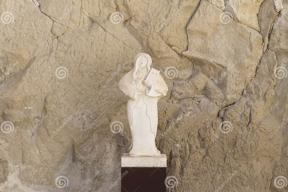 Virgen de Santa Barbara imagen de archivo. Imagen de ruegue - 84682645