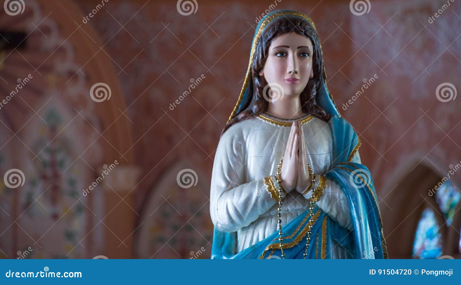 The Virgin Mary statue stock photo. Image of love, christ - 91504720