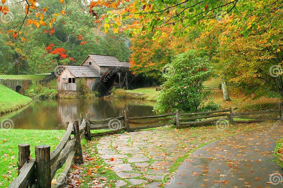 Virginia Fall stock image. Image of fence, fall, seasonal - 6626035