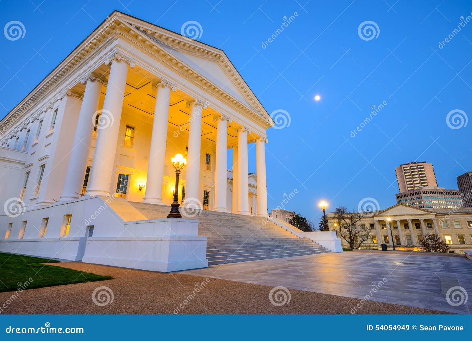 Virginia State Capitol stock image. Image of front, governor - 54054949