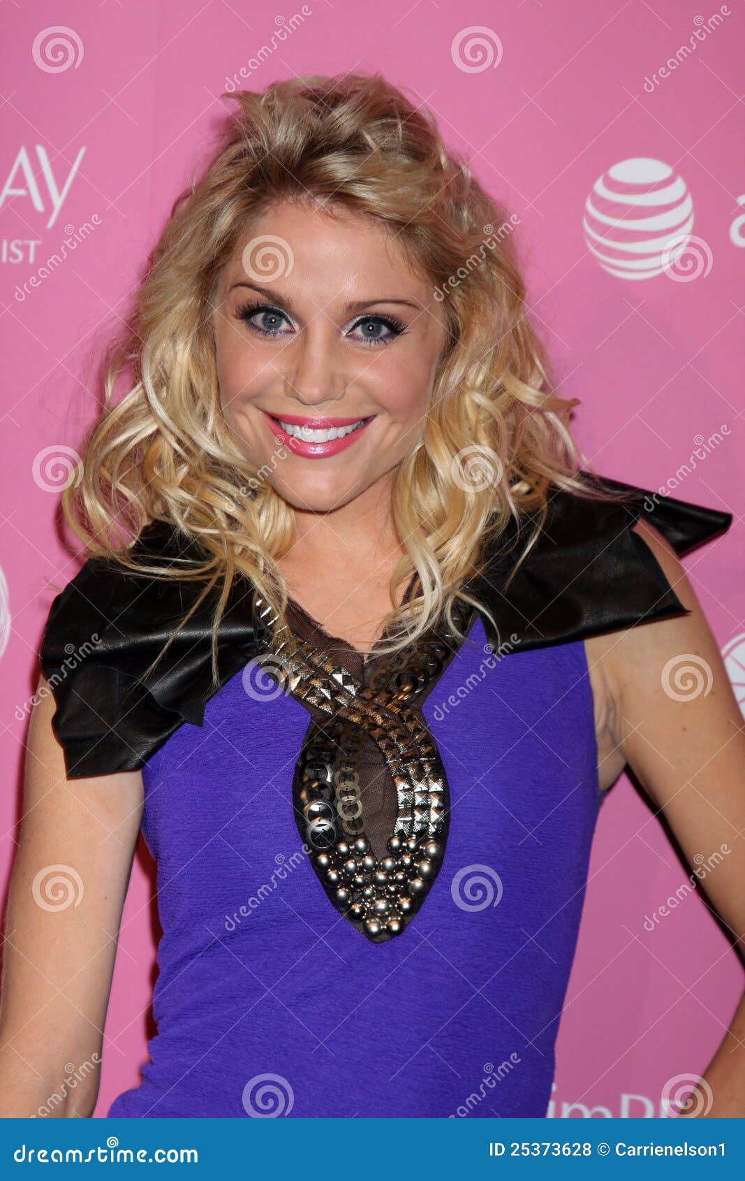 Virginia Williams editorial stock photo. Image of arrives - 25373628