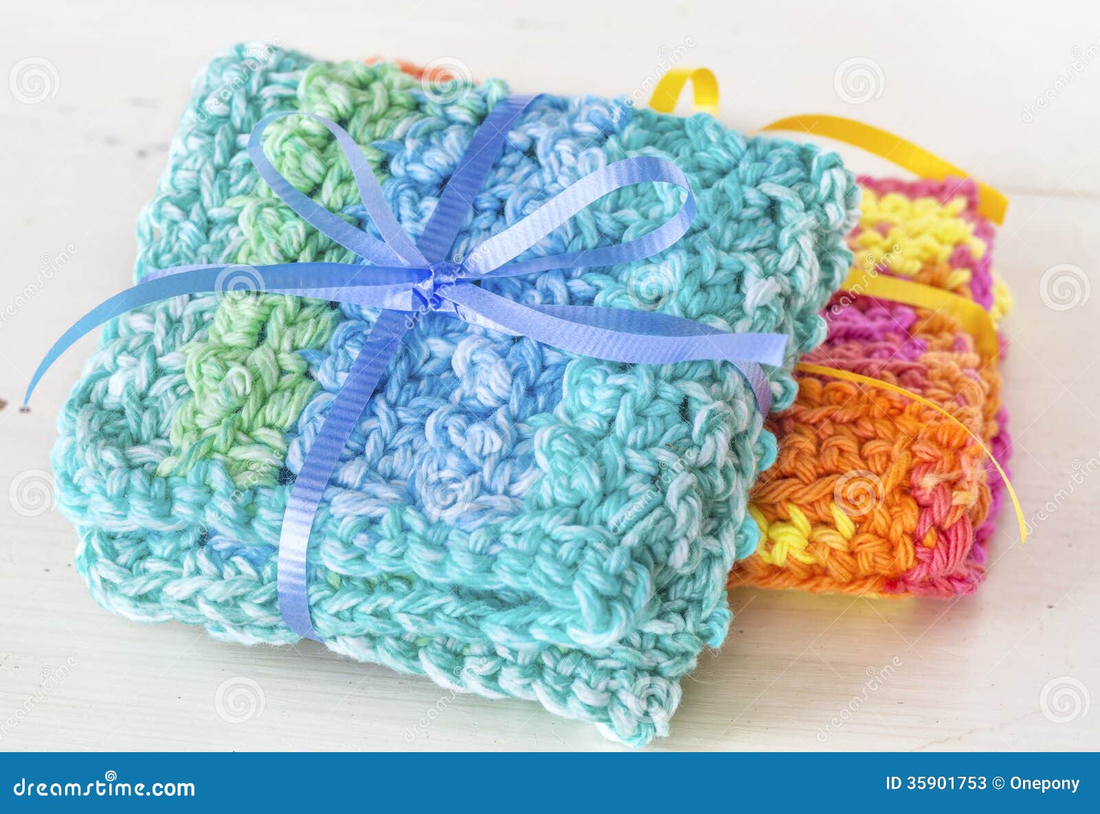 Virkade disktrasor fotografering för bildbyråer. Bild av färg - 35901753