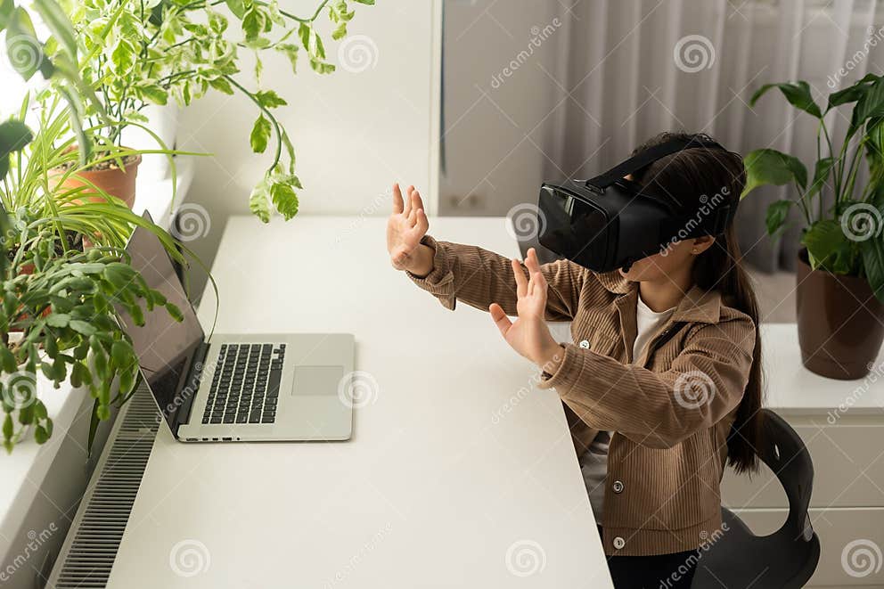 Virtual Classes. Driving Lessons. Science Class. VR Technology ...