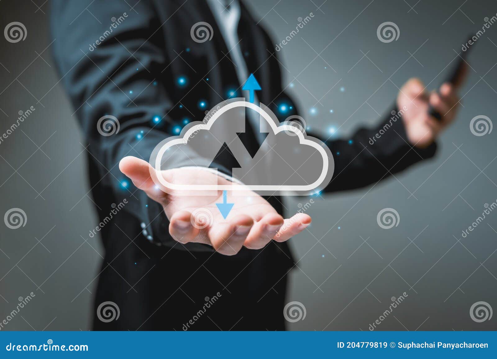 Virtual Cloud Computing on Their Hands, and the Other Hand is Playing ...