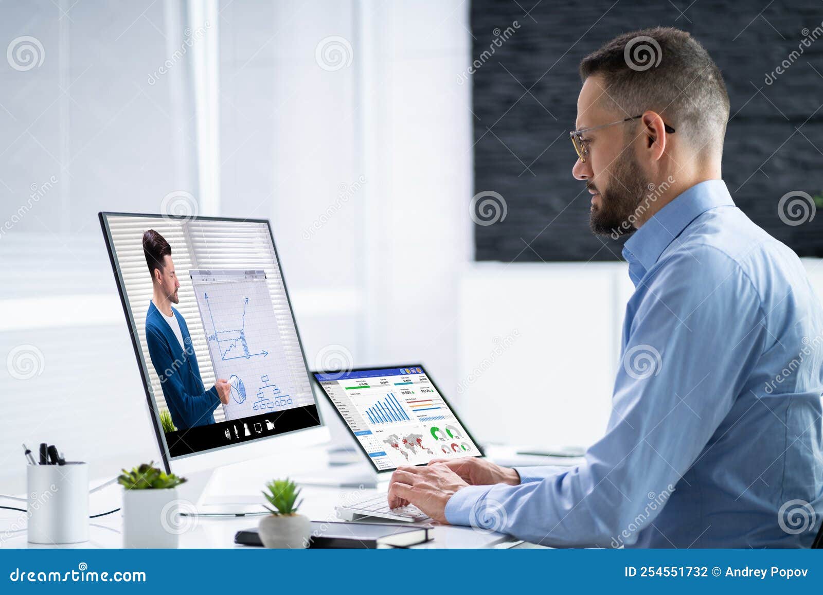 Virtual Online Coaching Meeting Stock Photo - Image of agile, meeting ... Virtual Online Coaching Meeting Stock Photo - Image of agile, meeting ...