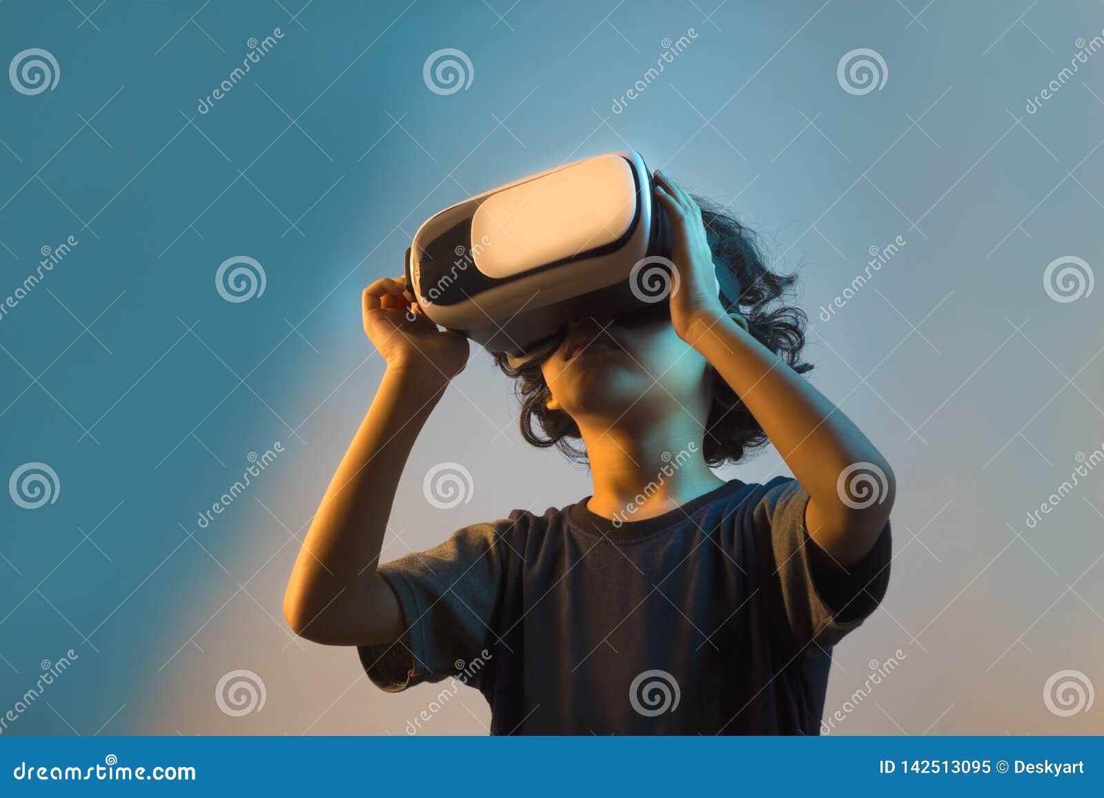 Virtual Reality Concept. Asian Girl Using Virtual Reality Headset To ...