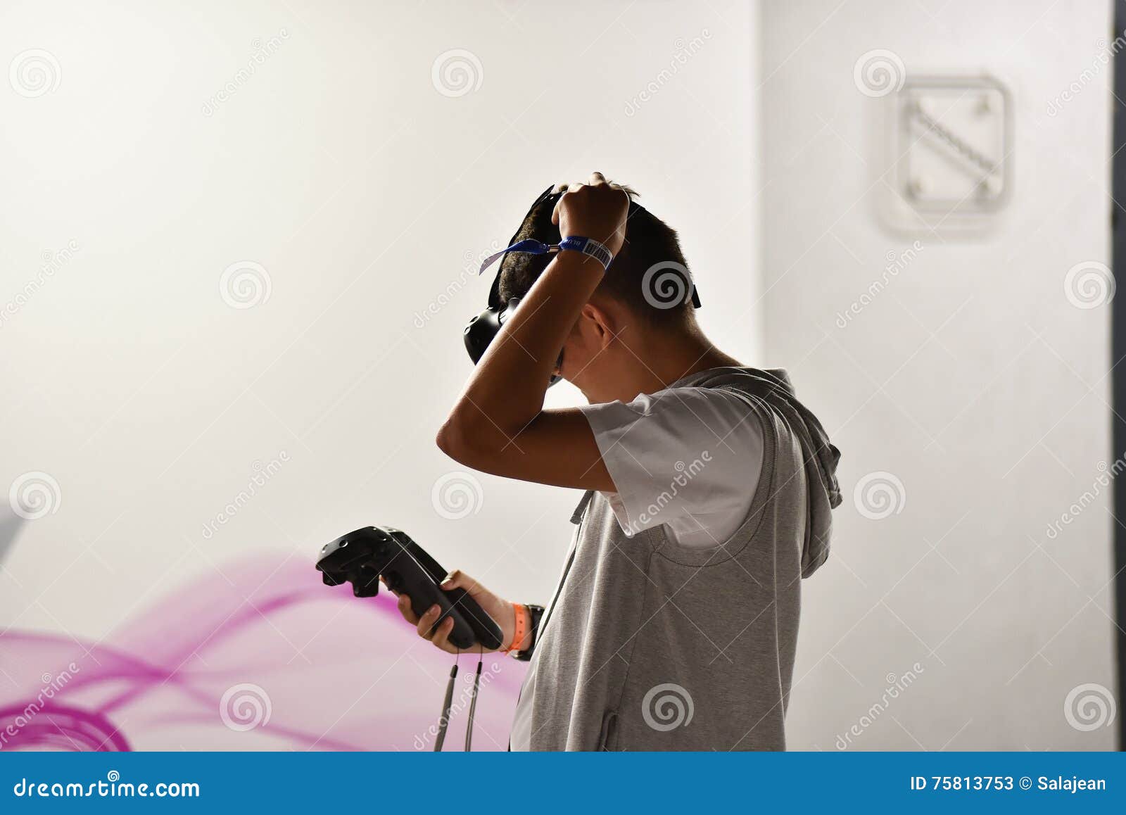 Virtual Reality HTC Vive Headset and Hand Controls Editorial Stock ...