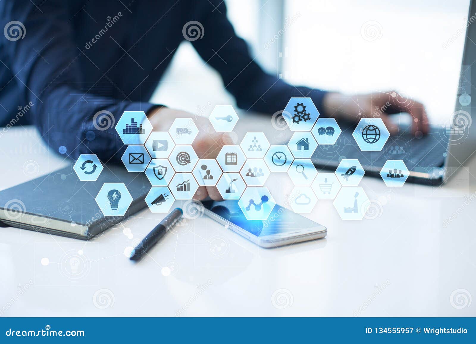 Virtual Screen Interface. Internet and Digital Technology in Business ...