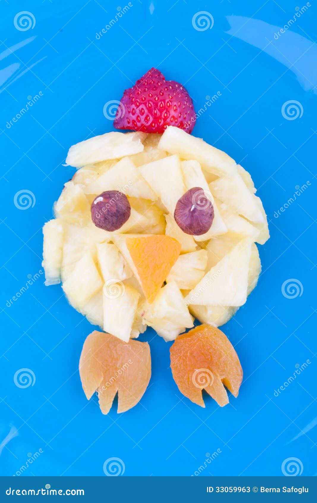 Visage avec des fruits image stock. Image of santé, nana - 33059963