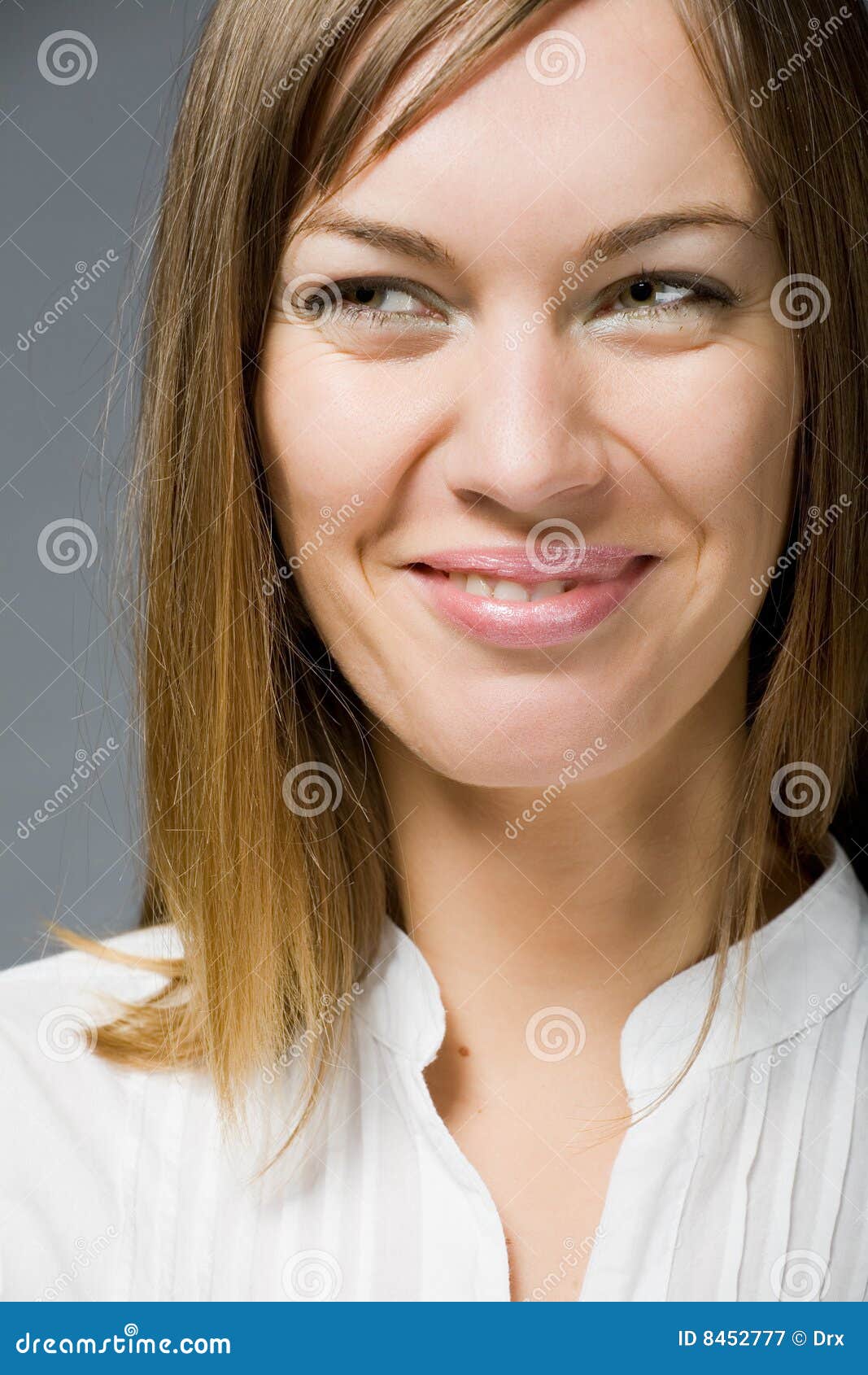 Visage de sourire heureux image stock. Image du joyeux - 8452777