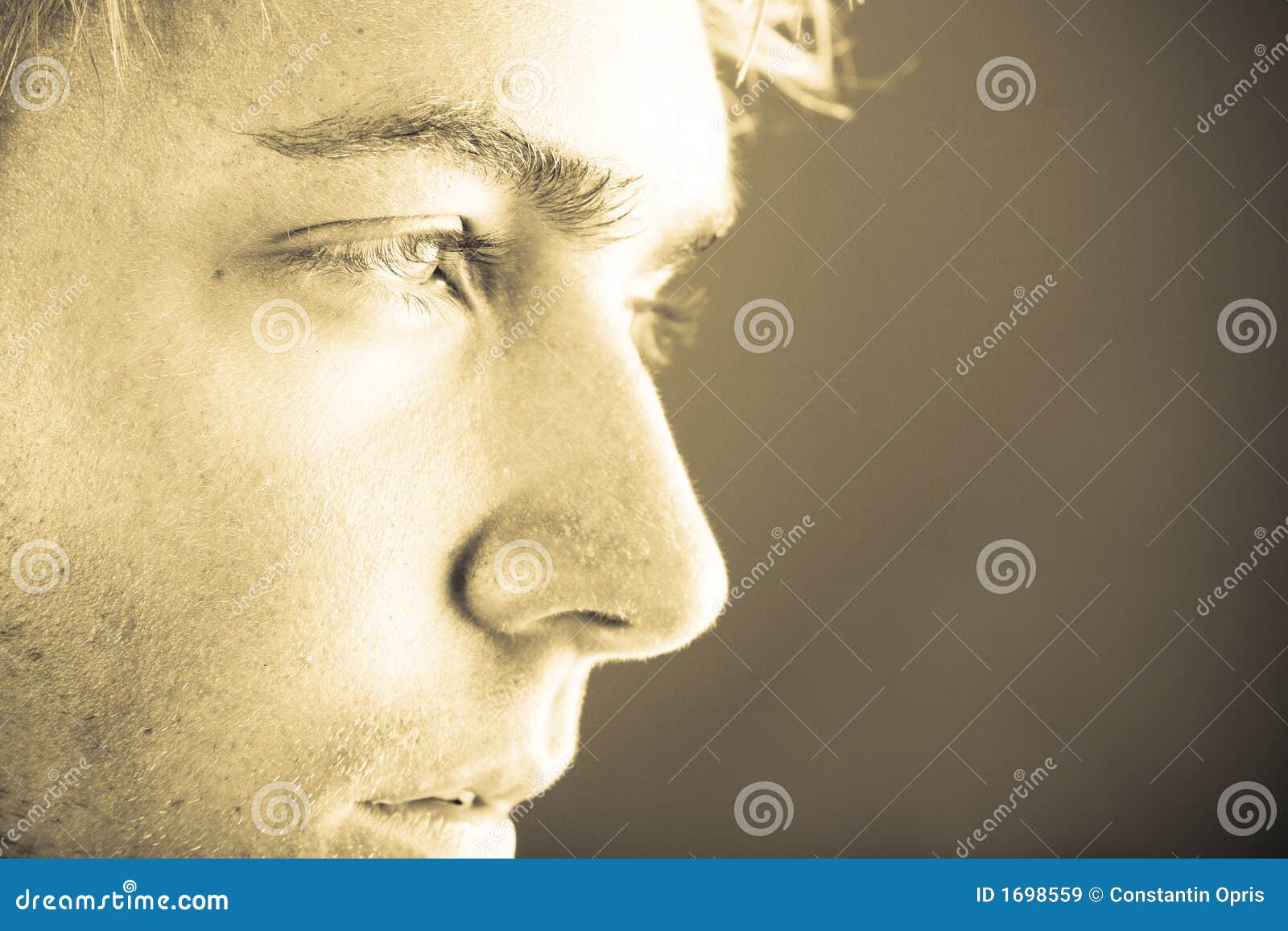 Visage en sueur. image stock. Image du frais, cheveu, beau - 1698559