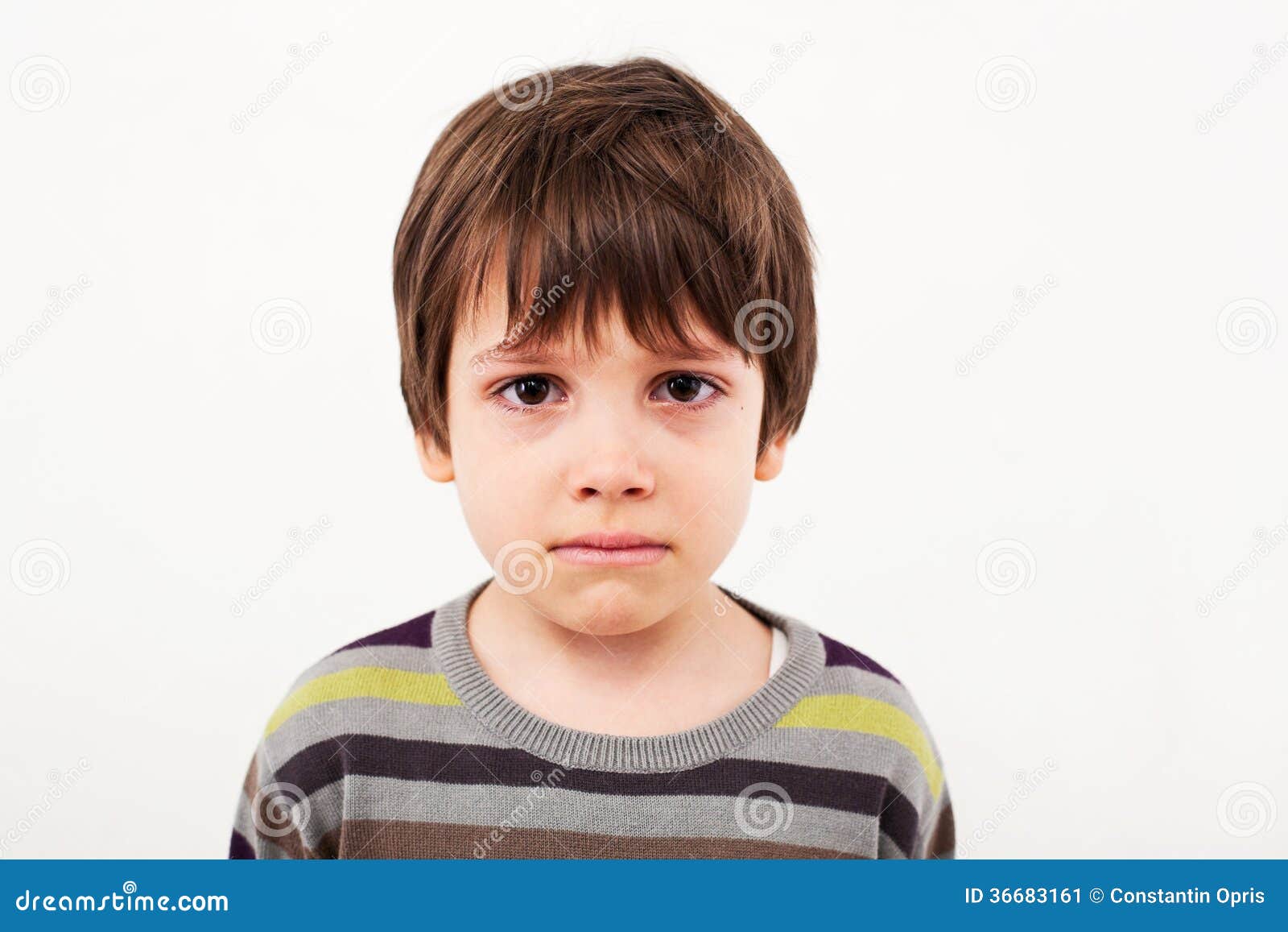 Dessin De Visage D'enfant Triste Jolie Petite Fille Avec Jeu