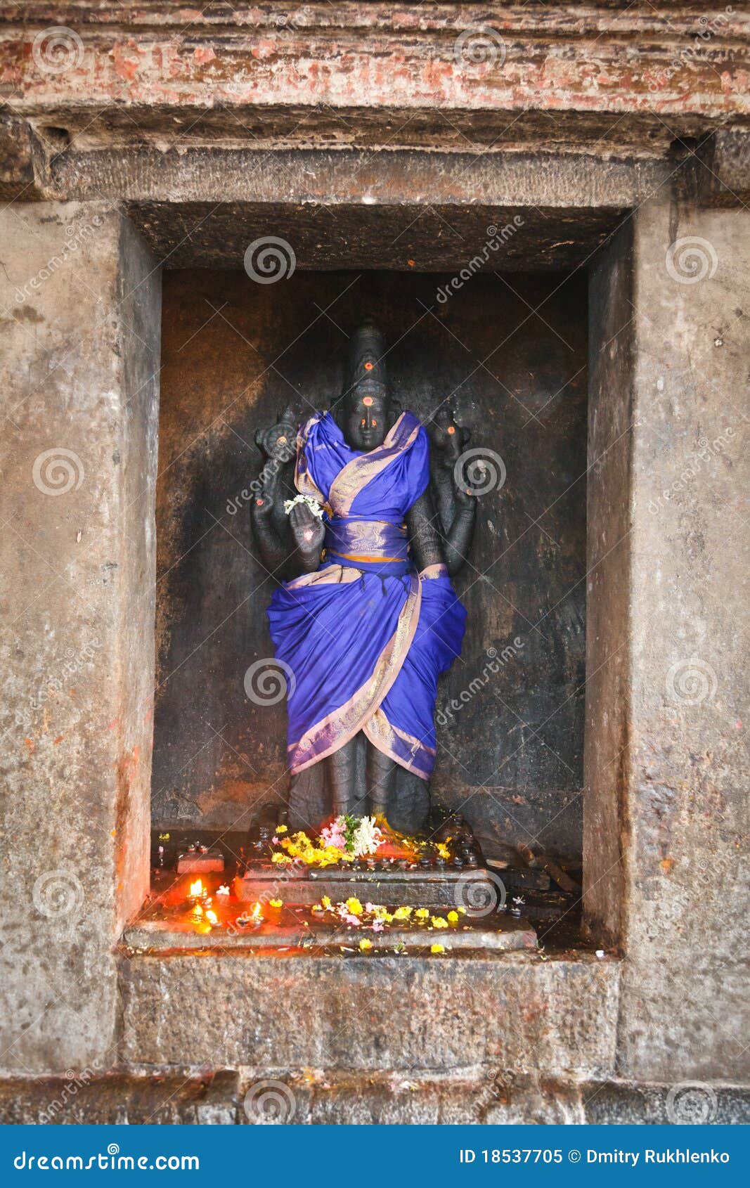 Vishnu image, bas relief stock image. Image of thanjavur - 18537705