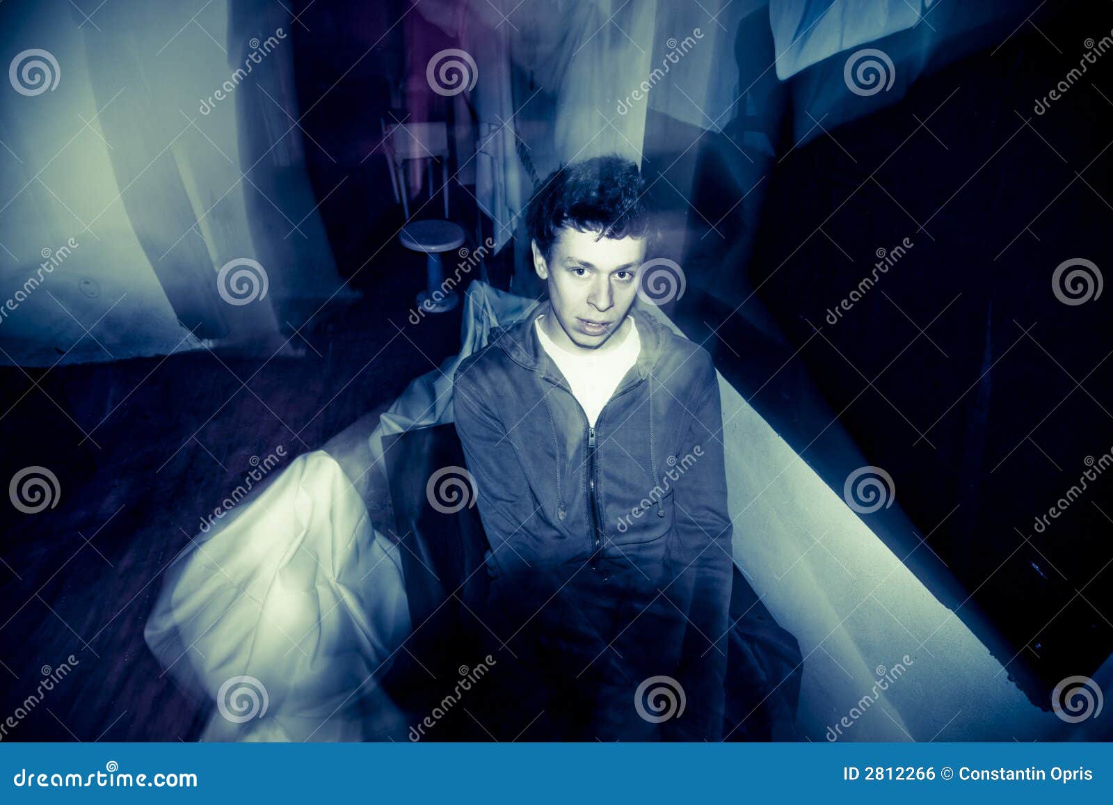 Visie van dronken persoon stock foto. Image of volwassen - 2812266