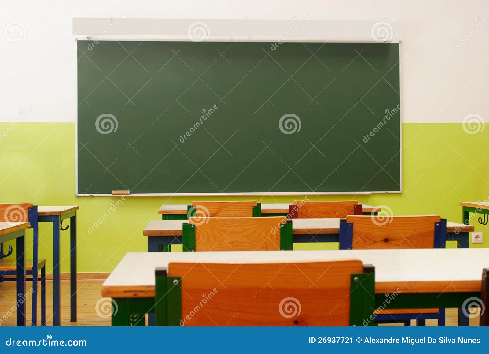 Vision of the Empty Classroom Stock Image - Image of highschool, room ...