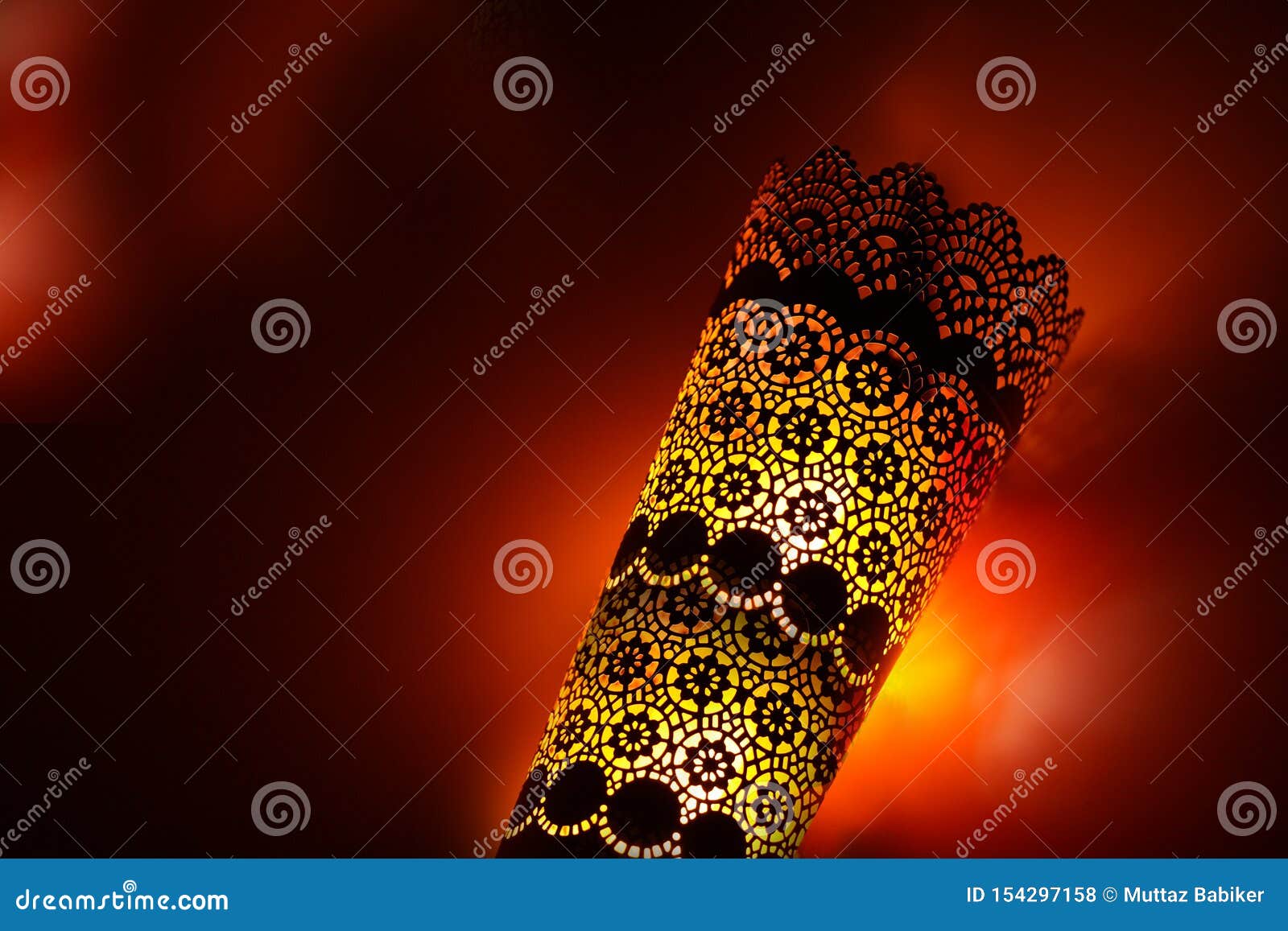 Vision Of Islamic Pattern Cylindrical Pot Stock Photo - Image of ...