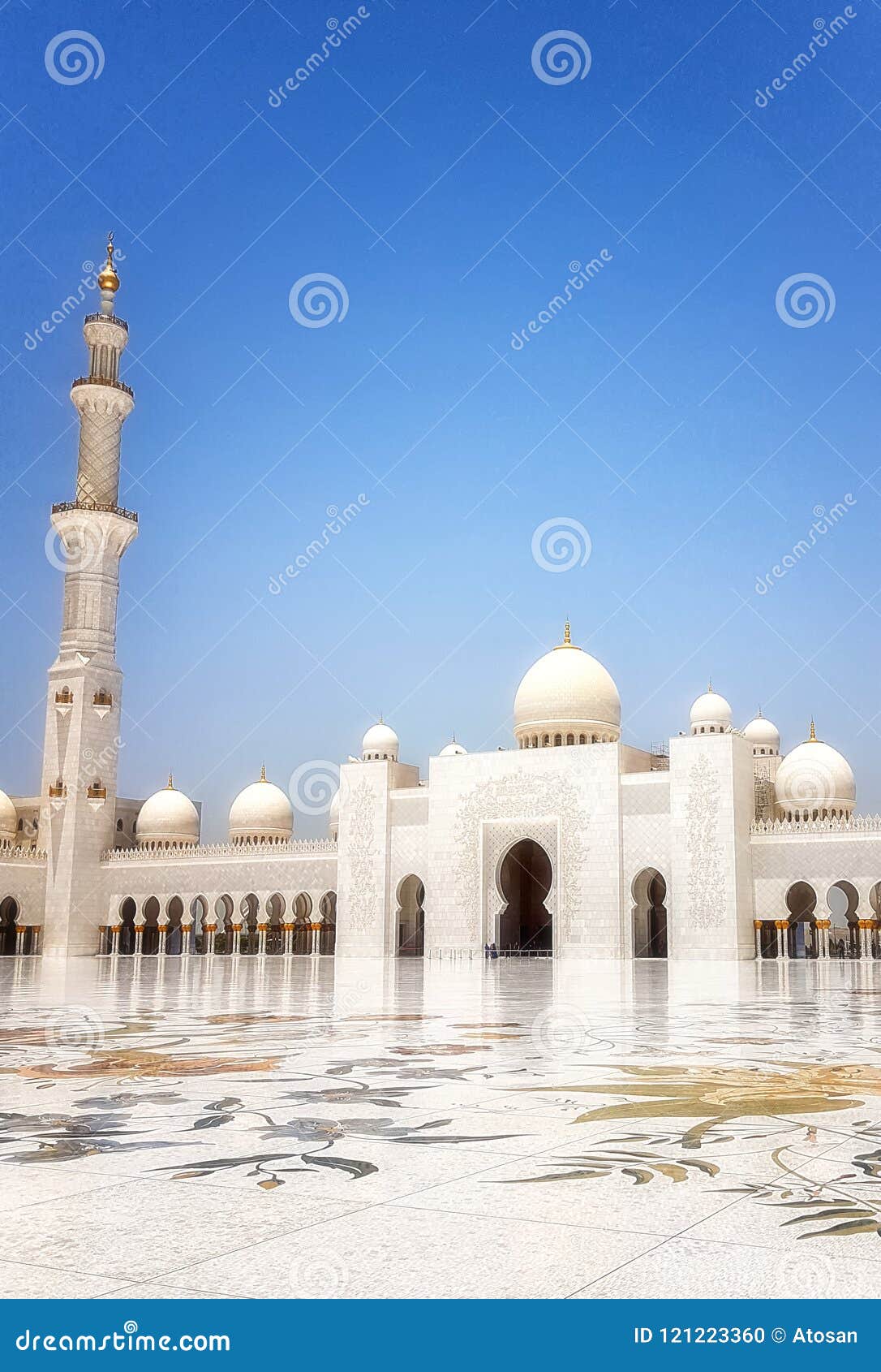 Visitando Sheikh Zayed Grand Mosque Foto de Stock - Imagem de famoso ...