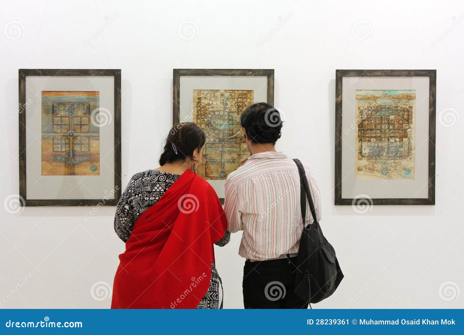 Visitor at art exhibition editorial photo. Image of creativity - 28239361