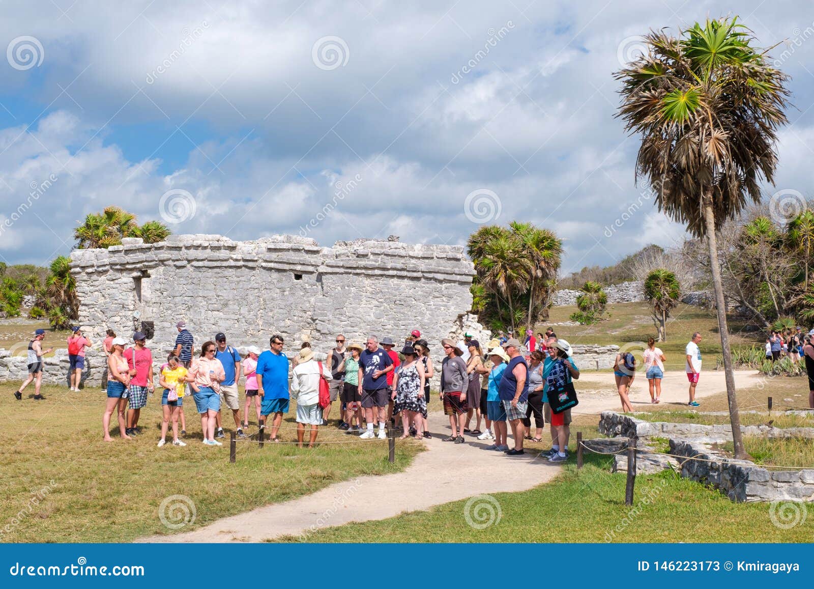 Visitors at the Ancient Mayan Ruins of Tulum in Mexico Editorial Stock ...