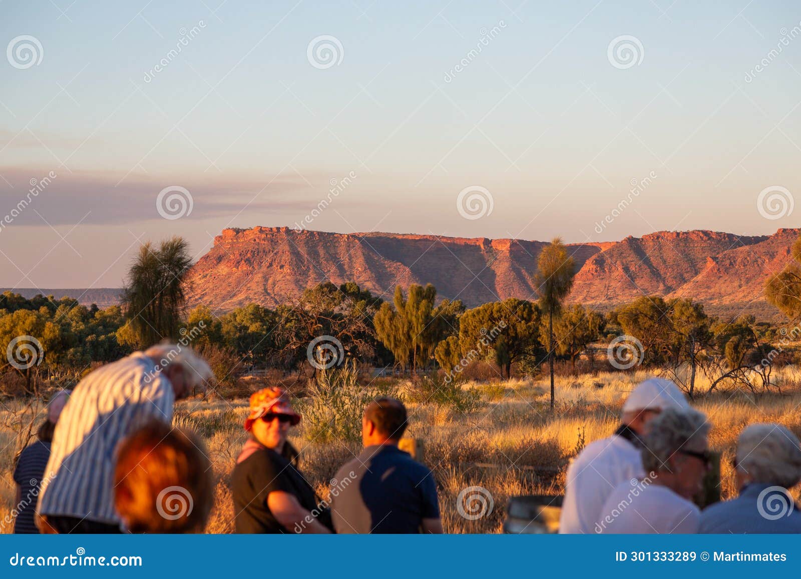 Visitors Observating Kings Canyon during Sunset, Lookout in the ...