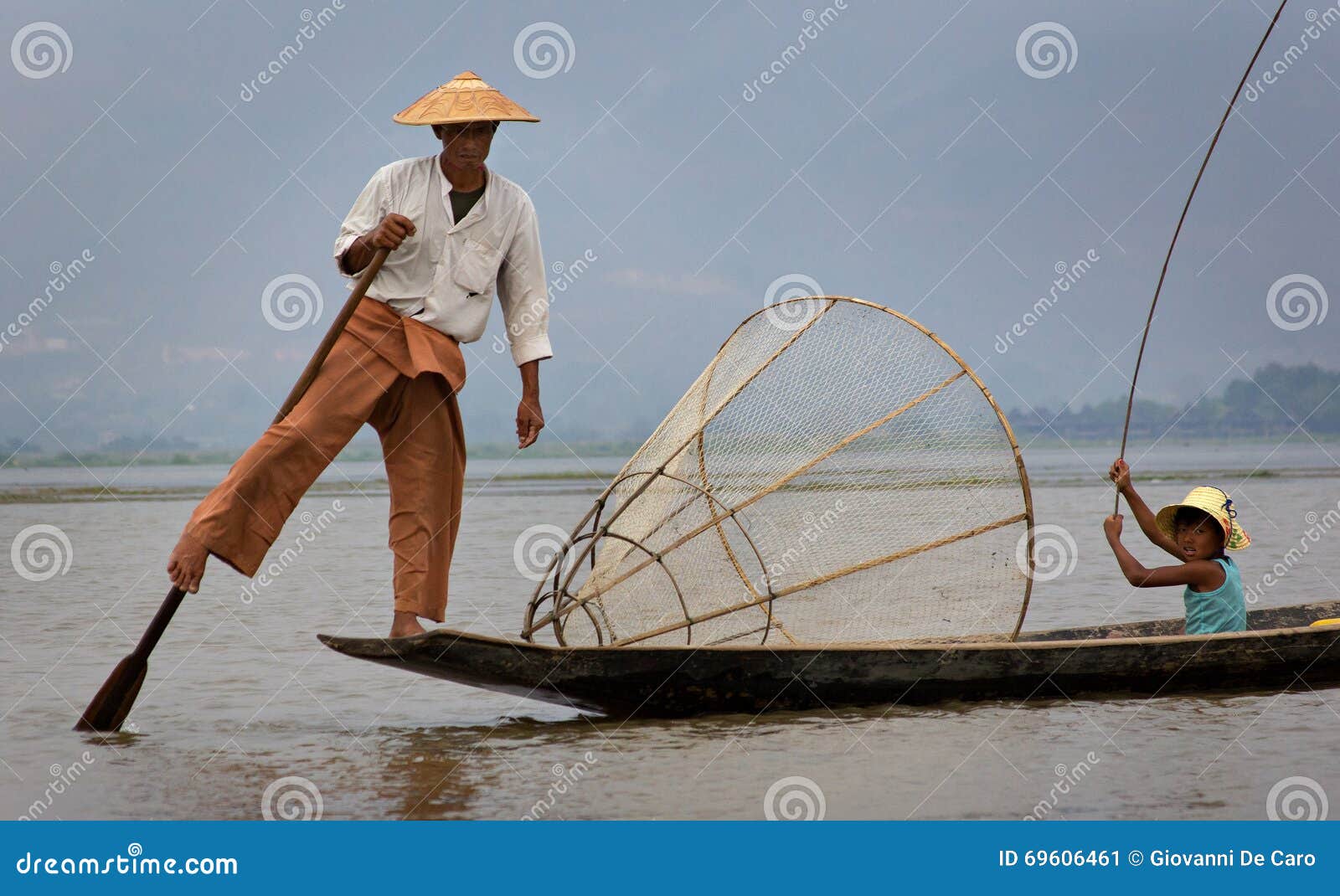 Visser Op Inle-Meer in Birma ( Myanmar) Redactionele Foto - Image of ...