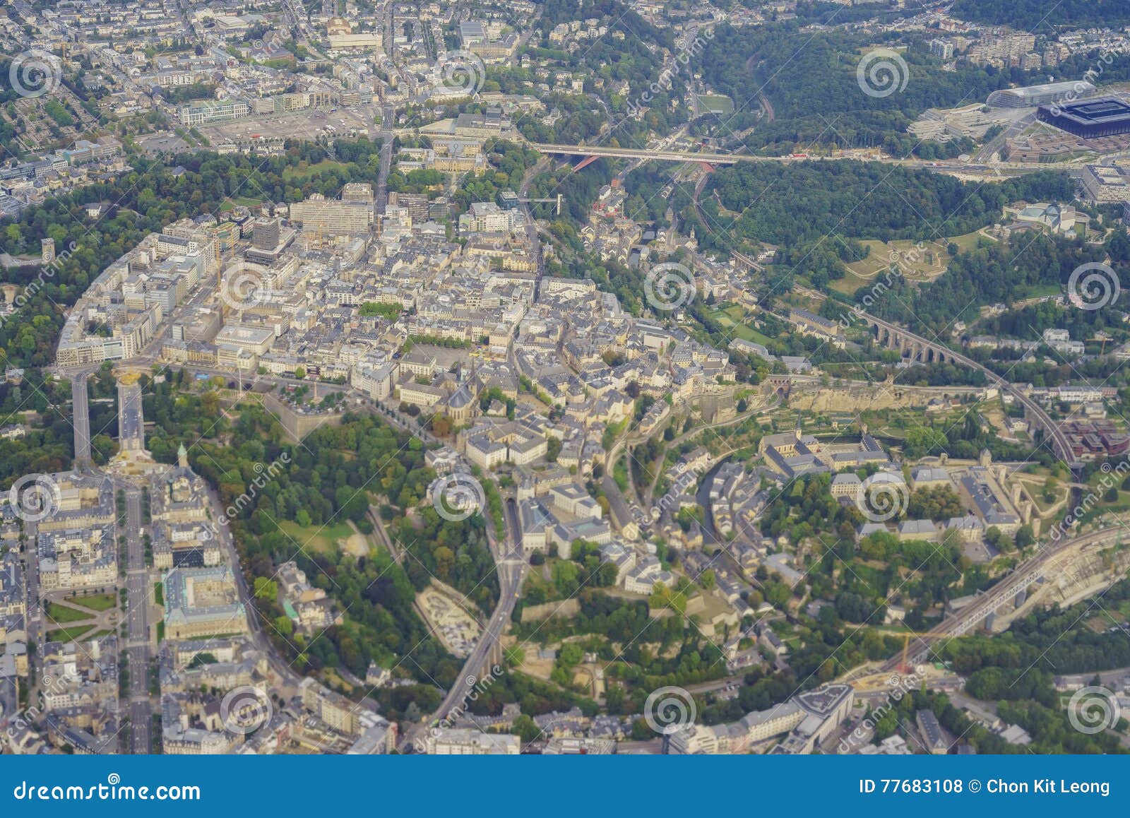 Vista Aérea Da Cidade De Luxemburgo Foto de Stock - Imagem de ...