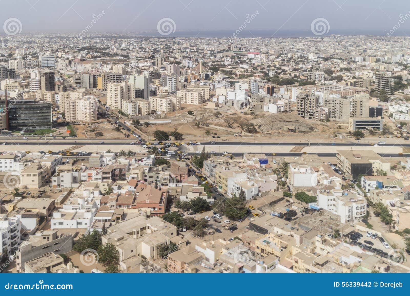 Vista aérea de Dacar fotografia editorial. Imagem de cityscape - 56339442