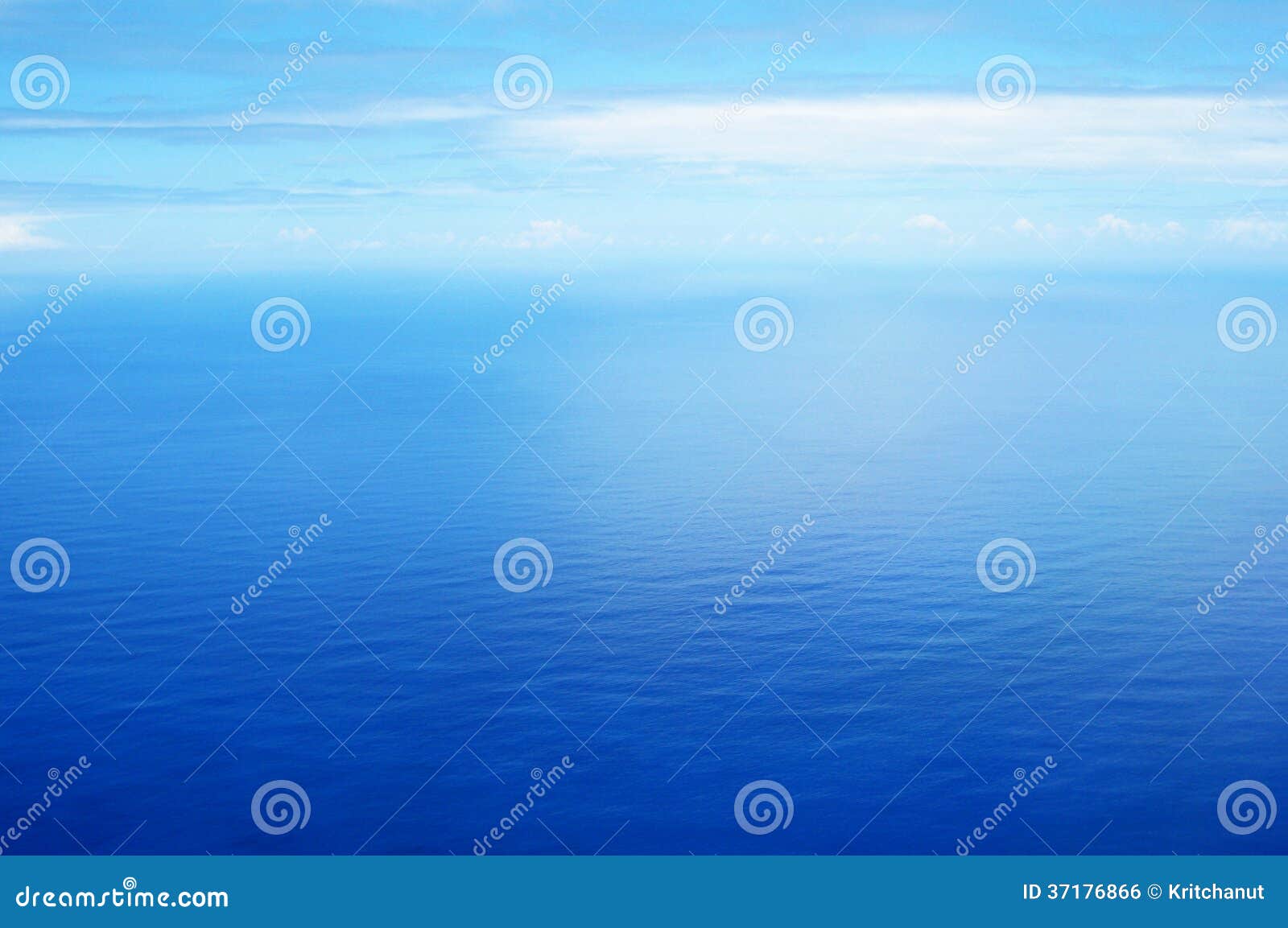 Vista Aérea Del Mar Azul Tranquilo Foto de archivo - Imagen de ...