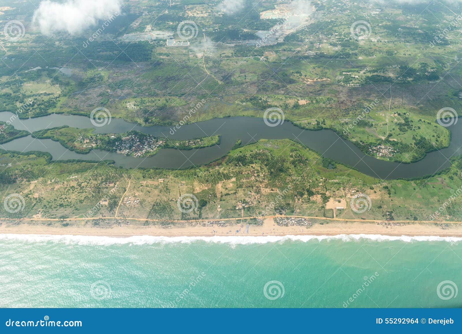 Vista Aerea Delle Rive Di Cotonou, Benin Fotografia Stock - Immagine di ...
