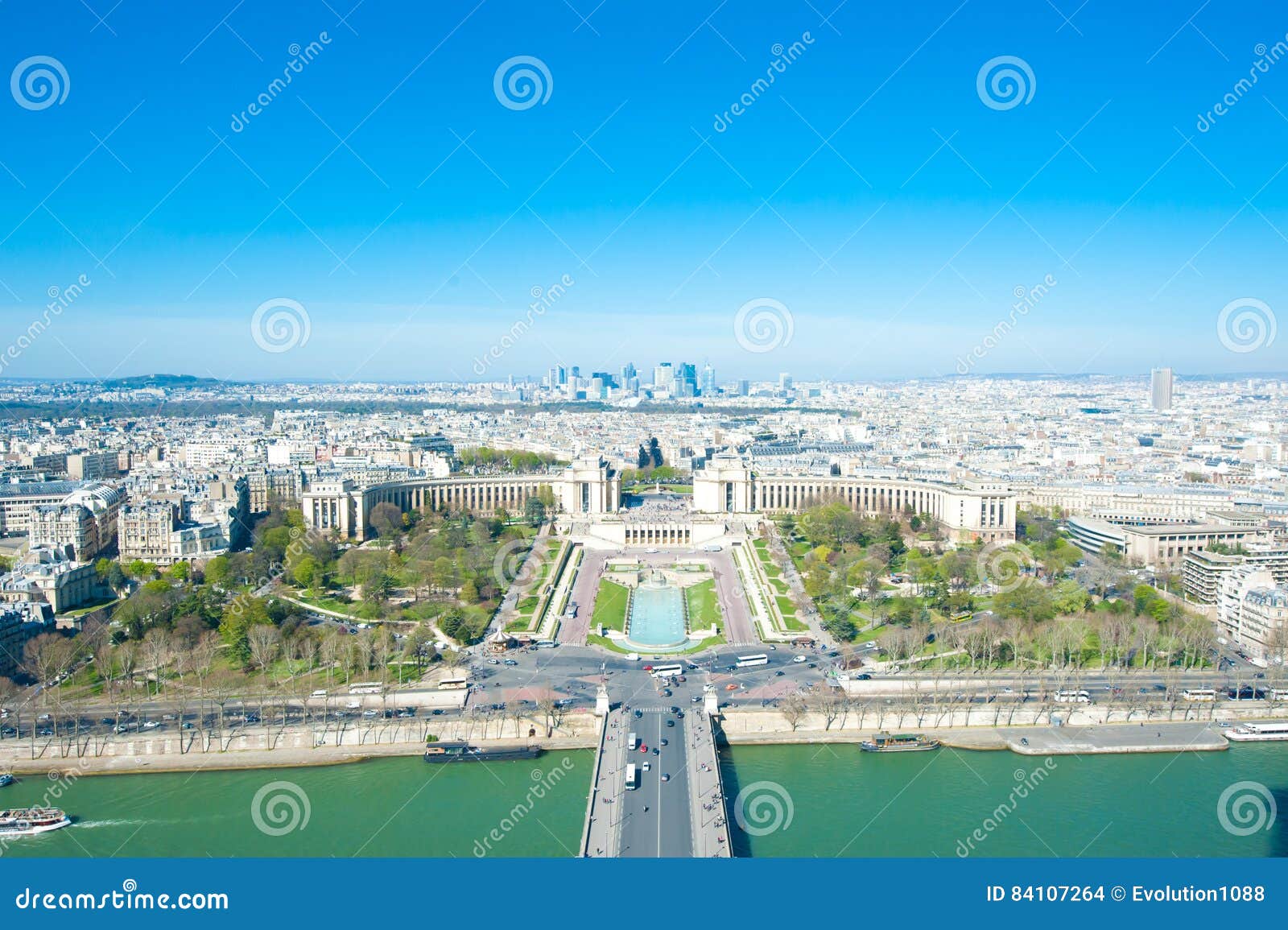 Vista Aerea Di Parigi, Francia Dalla Torre Eiffel Immagine Stock ...