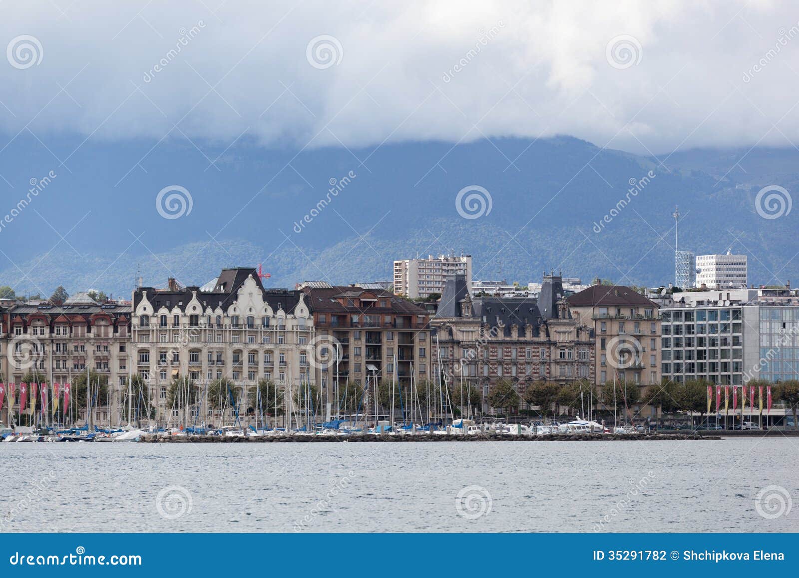 Vista da cidade de Genebra foto de stock. Imagem de overview - 35291782