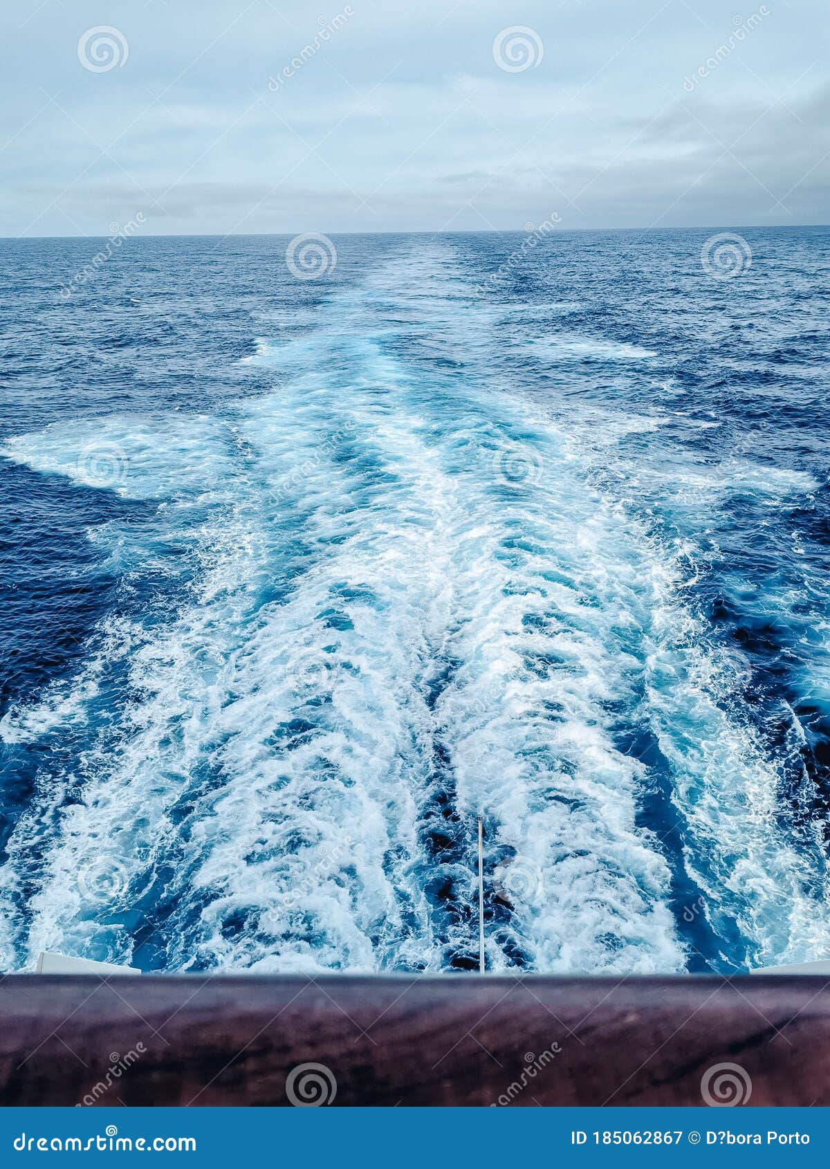 Vista Da Popa Do Navio De Cruzeiro Imagem de Stock - Imagem de ...