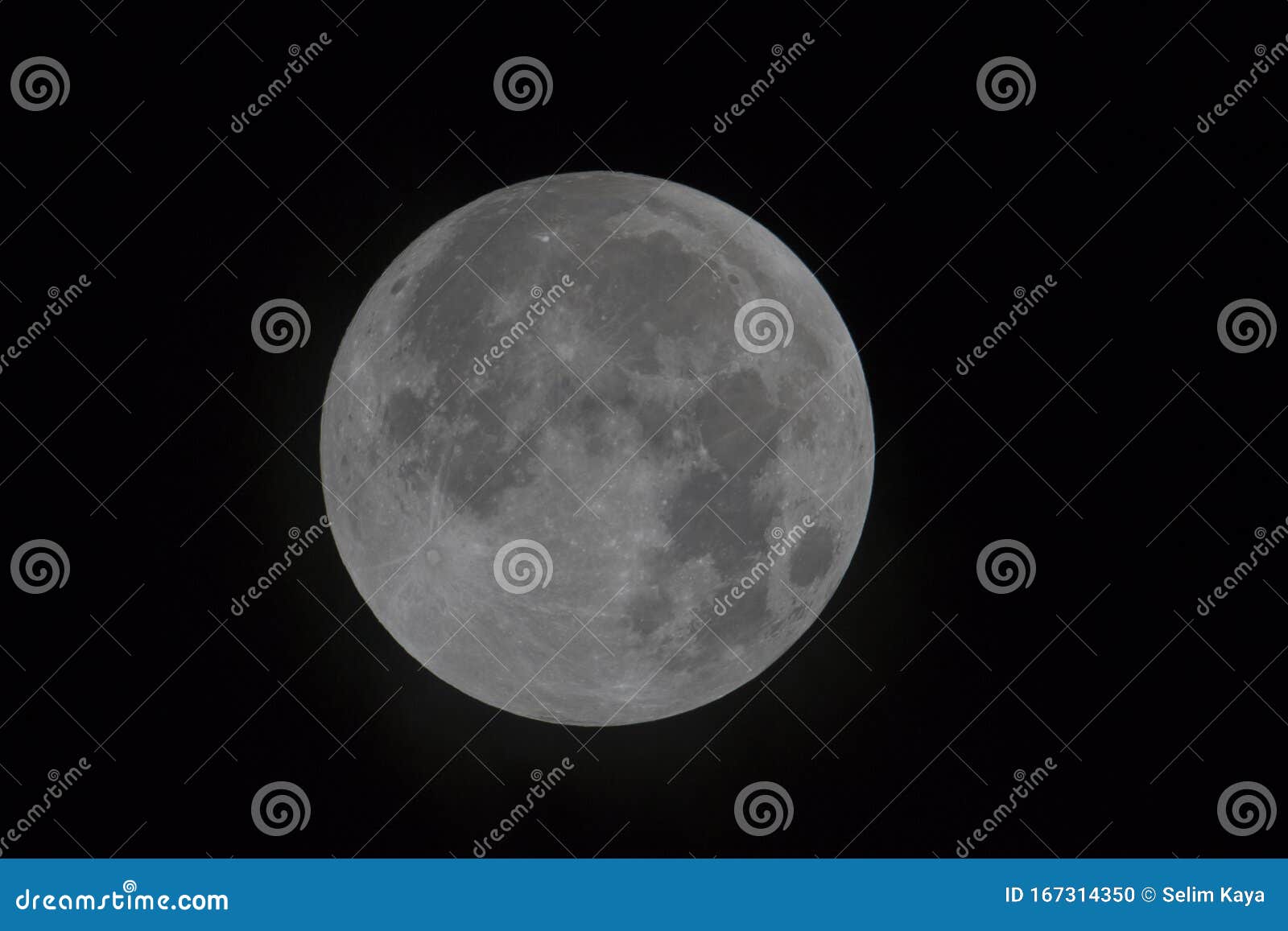 Vista da Terra da Lua foto de stock. Imagem de peru - 167314350
