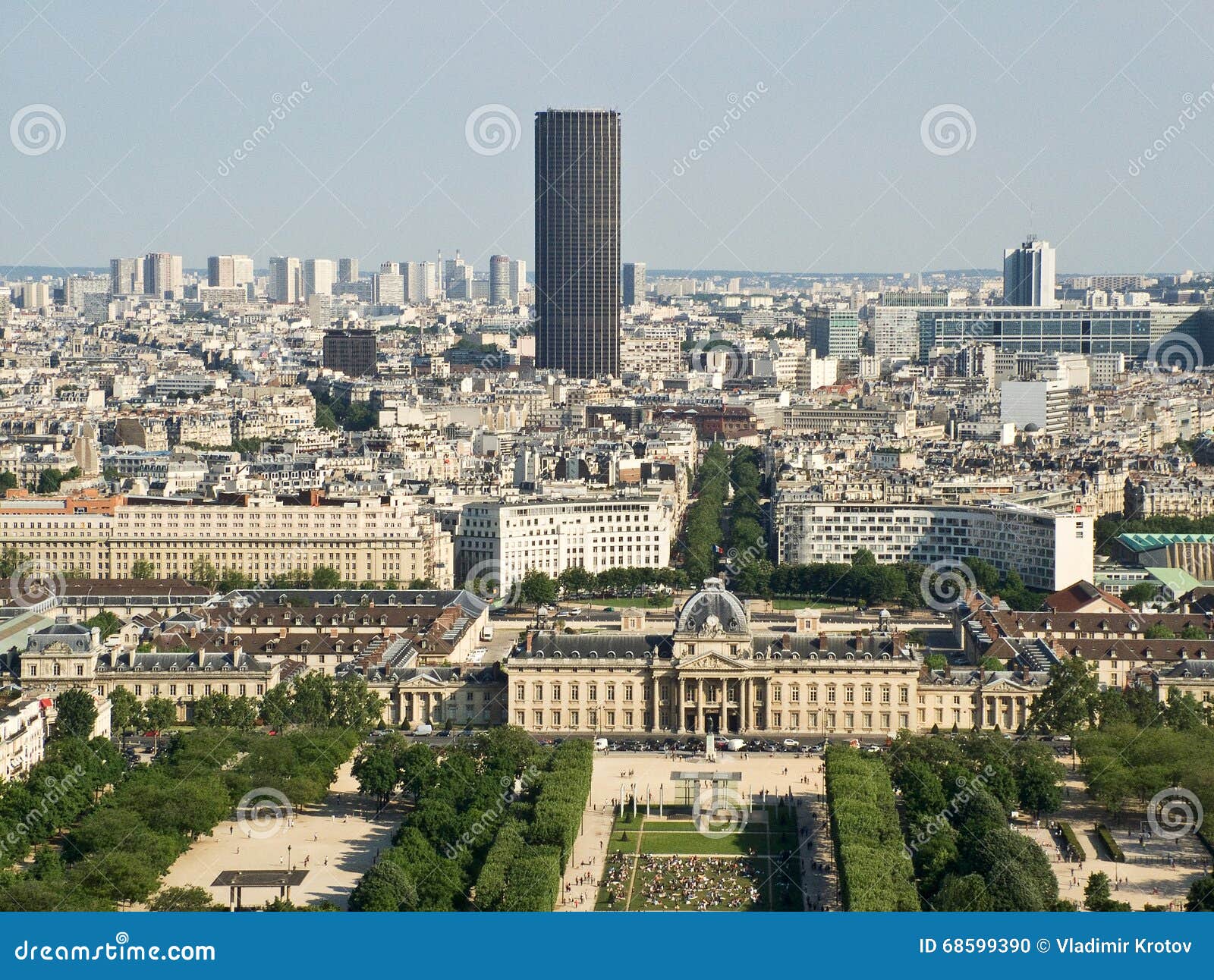 Vista Dalla Torre Eiffel Alla Torre Montparnasse Fotografia Stock ...