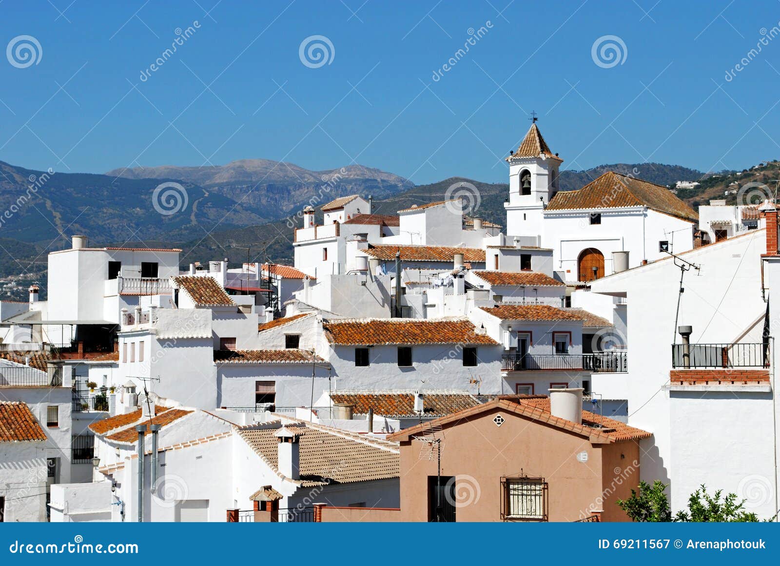 Vista De La Ciudad De Sayalonga Imagen de archivo - Imagen de europeo ...