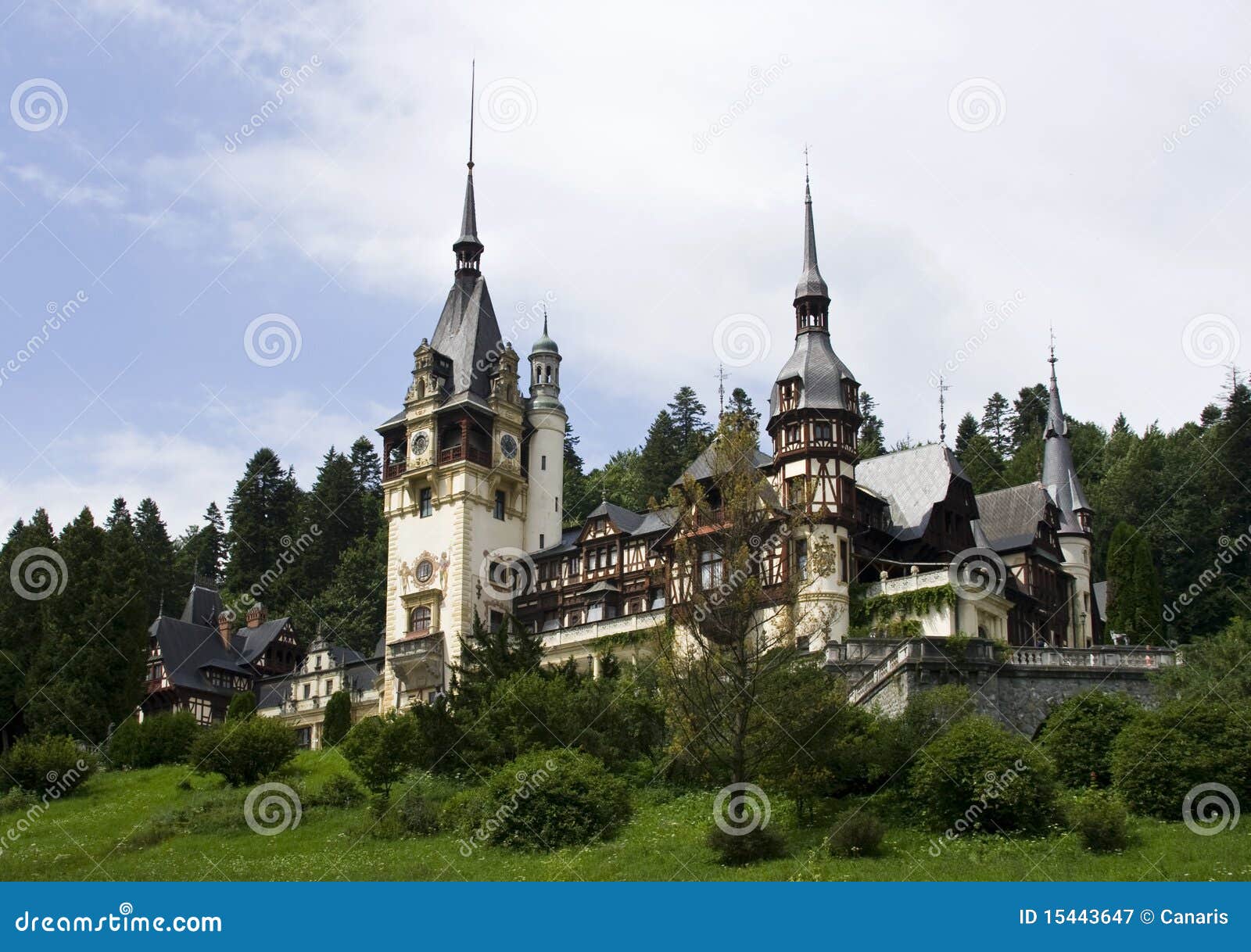 Vista Del Castillo De Peles Fotografía editorial - Imagen de herencia ...