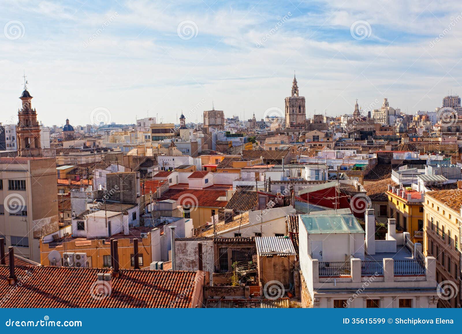 Vista Del Centro Histórico De Valencia Imagen de archivo - Imagen de ...