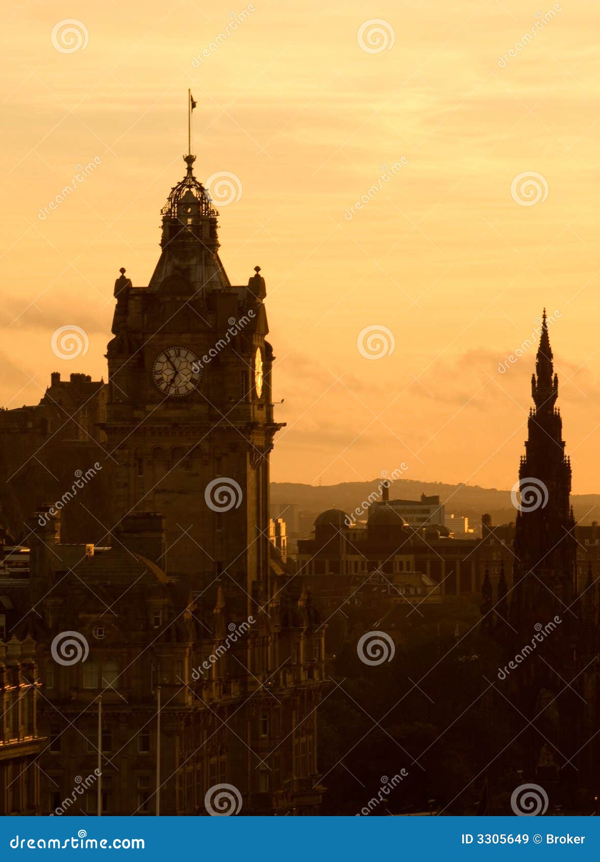 Vista Di Edinburgh Al Crepuscolo Immagine Stock - Immagine di celebri ...