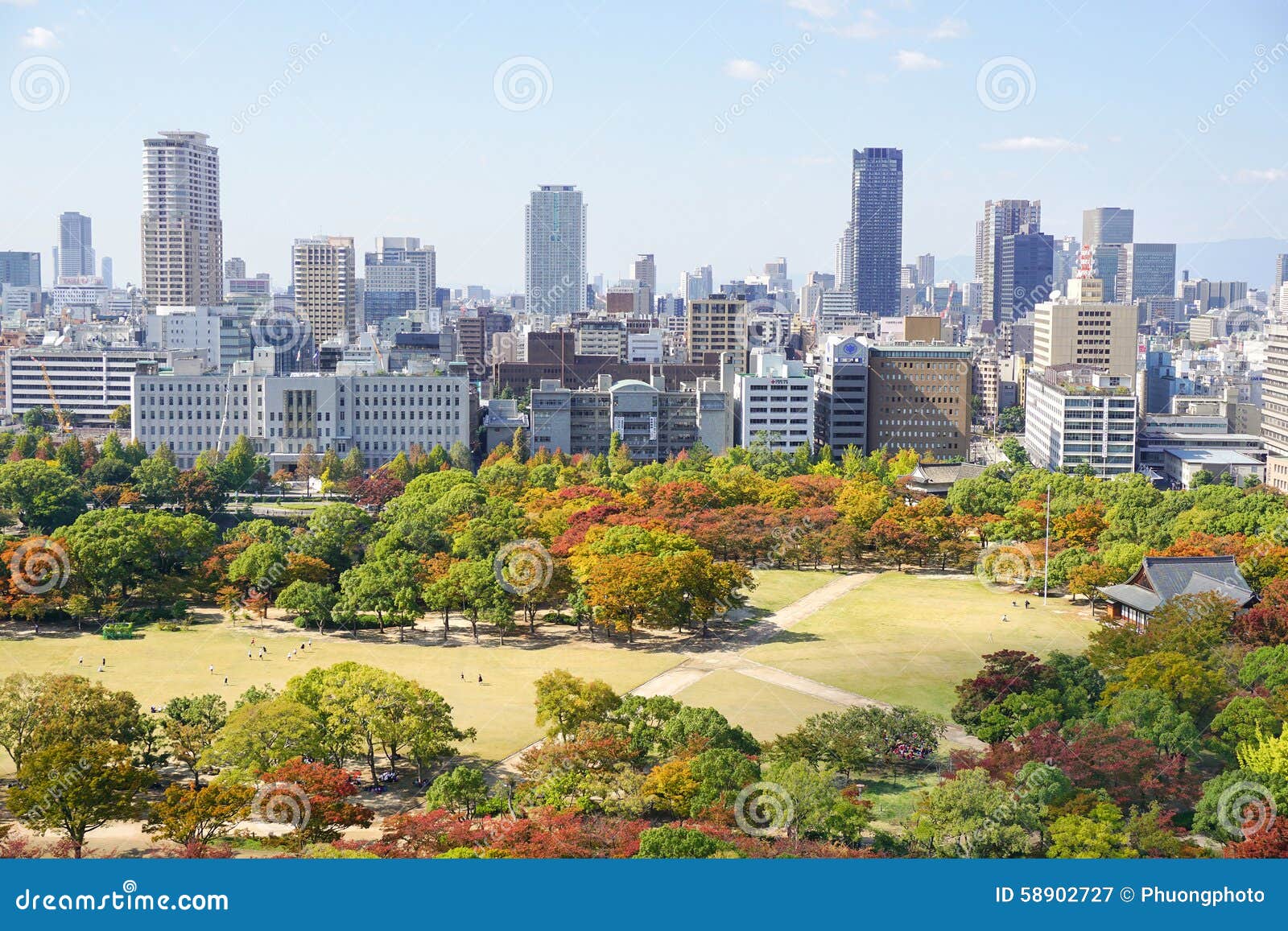 Vista di Osaka del centro fotografia editoriale. Immagine di commercio ...