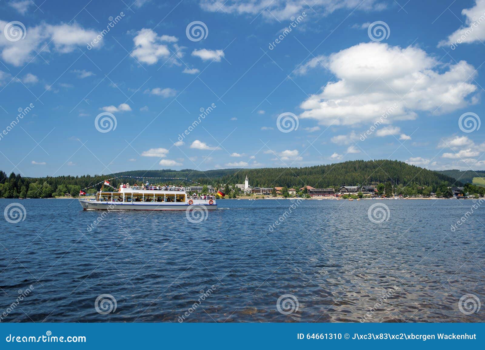 Vista Geral Do Lago Titisee Imagem Editorial - Imagem de floresta ...
