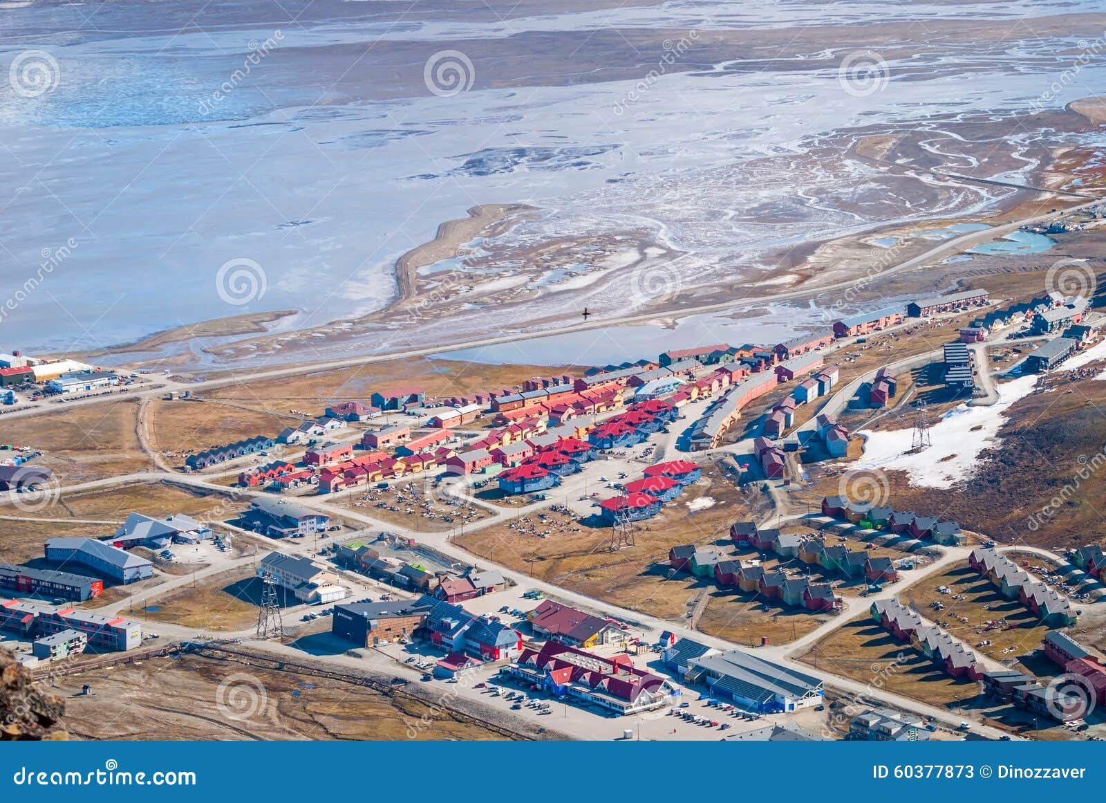 Vista Sobre Longyearbyen De Cima De, Svalbard Imagem de Stock - Imagem ...